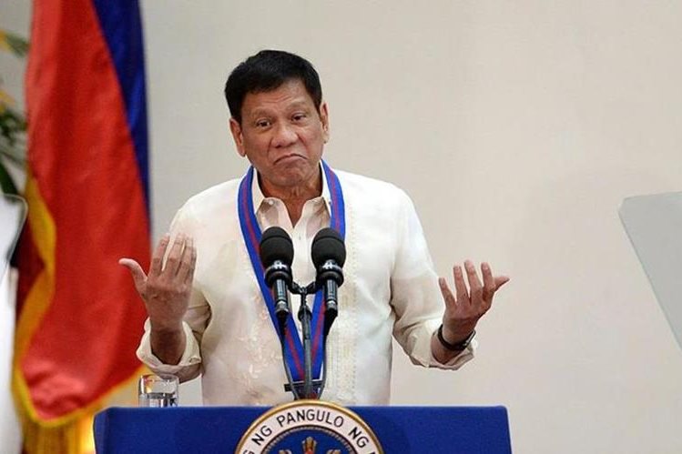 Presidente Rodrigo Duterte insulta a obispos de Filipinas