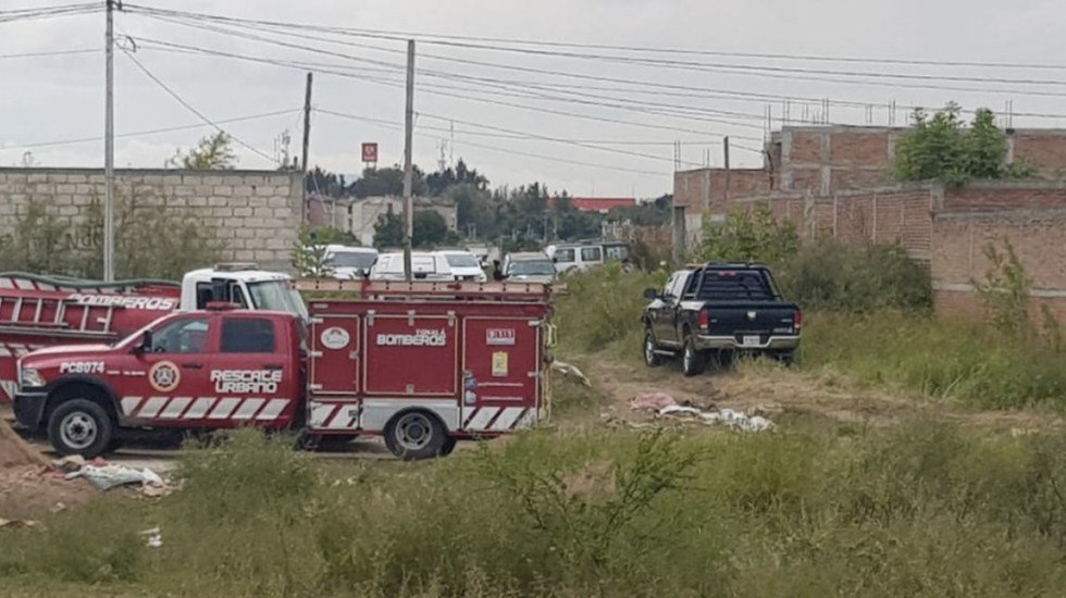 Hallan fosa clandestina con 10 cuerpos en occidente de México