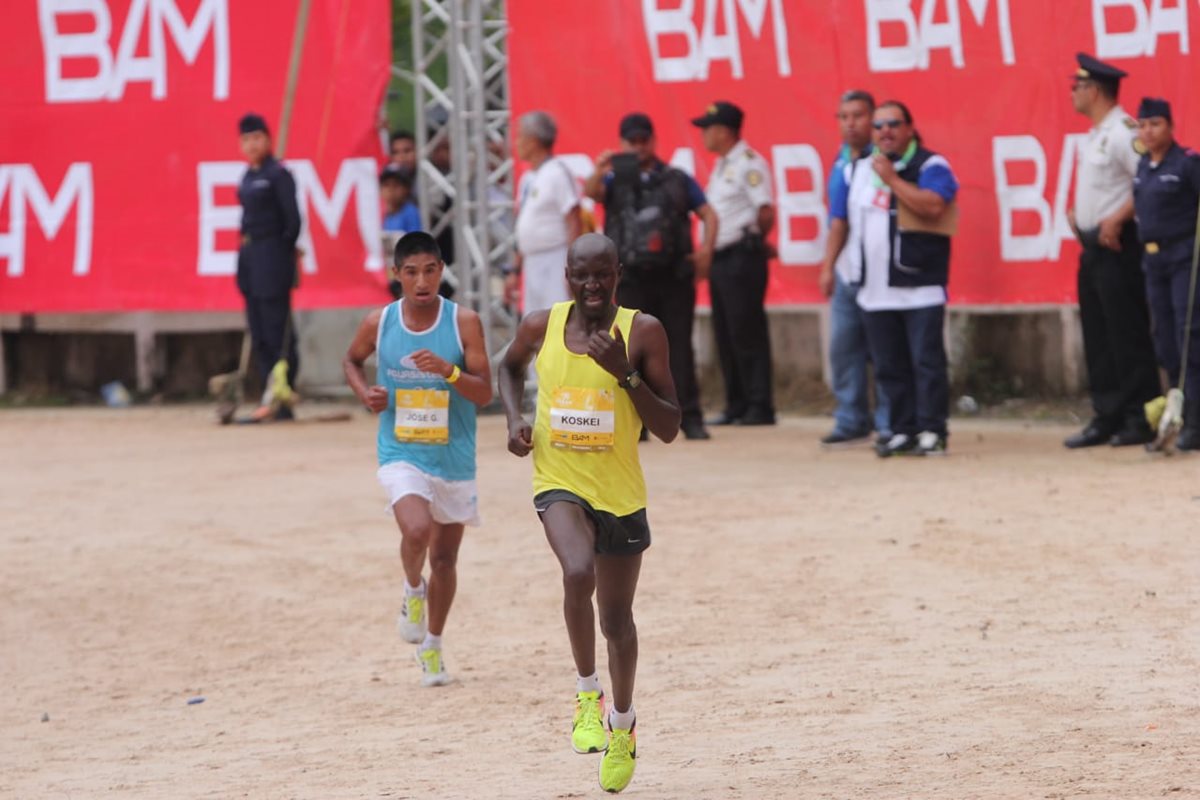 Daniel Muteti conquista el Medio Maratón de Cobán, José González fue el ...