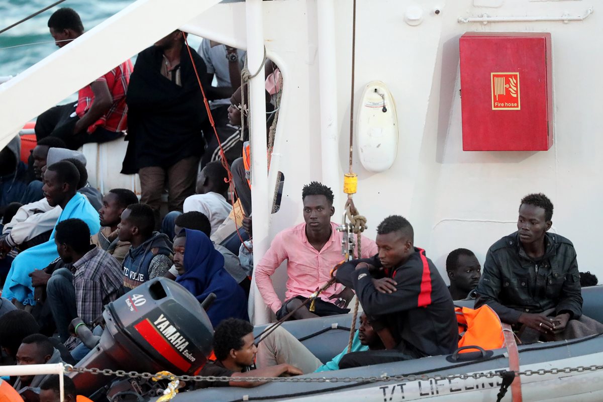 Portugal acogerá a inmigrantes jóvenes y ofrece la nacionalidad ...