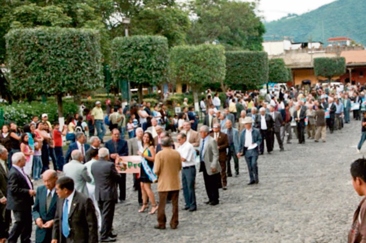 Exalumnos del Inval celebran su aniversario – Prensa Libre