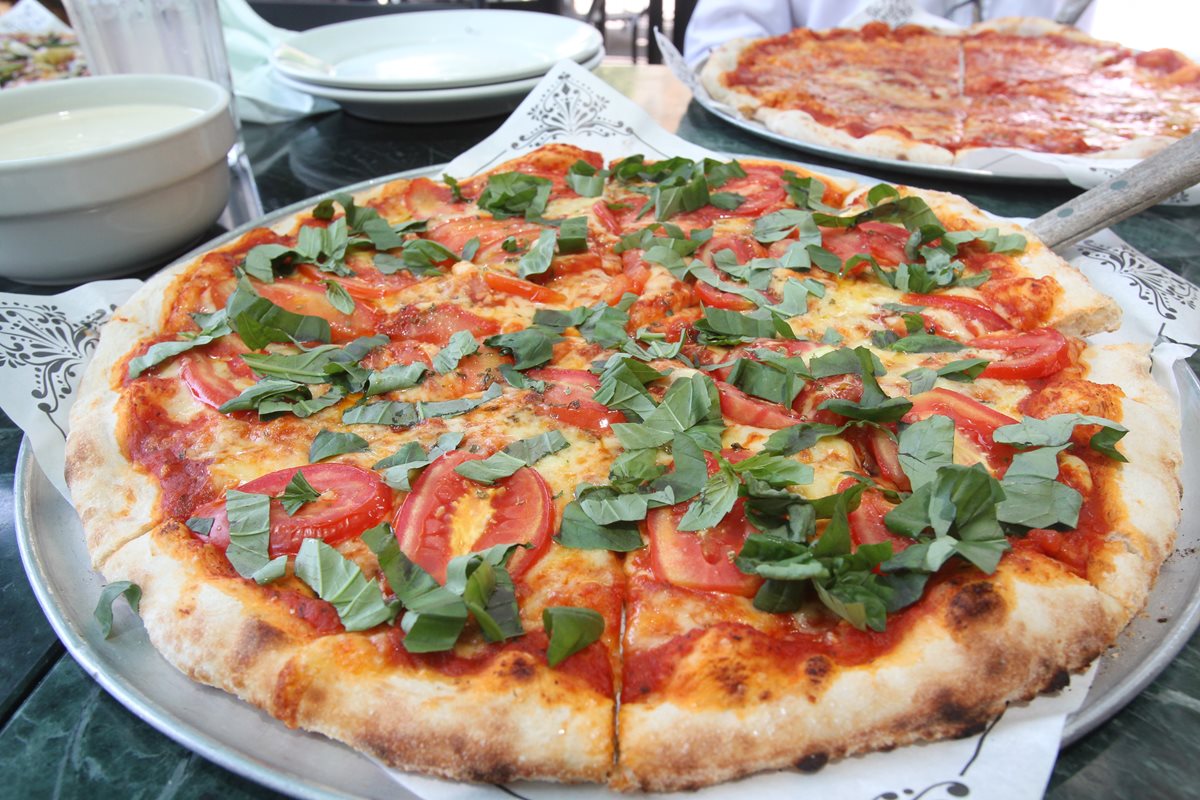 Ocho pizzerías de Guatemala para disfrutar en familia