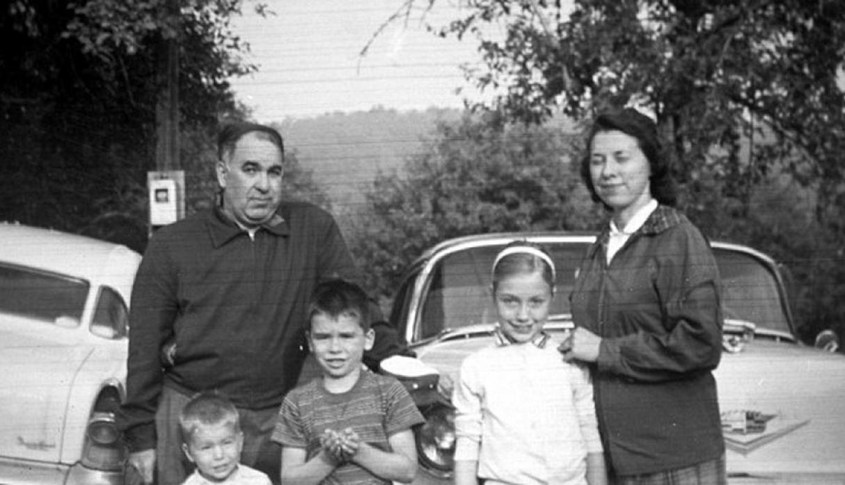 Muere hermano menor de Hillary Clinton ¿Quién era Tony Rodham?