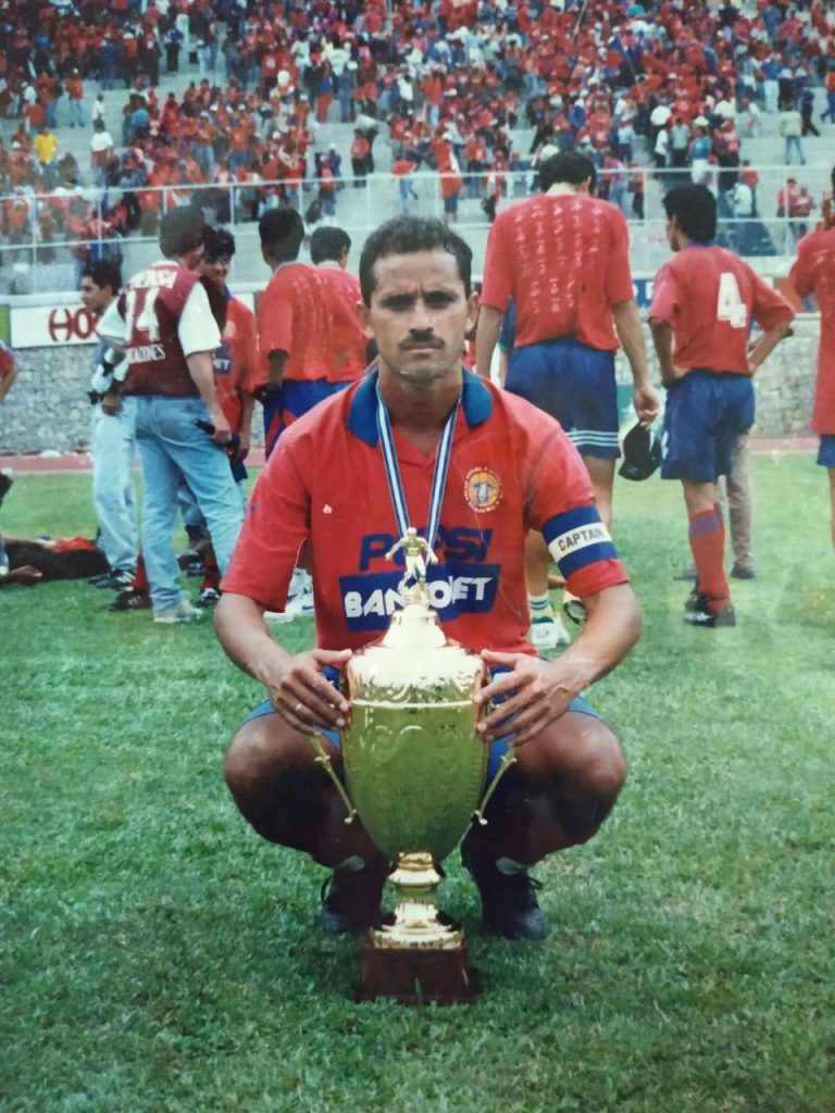 Fallece el “Capi” Jaime Antonio Batres, campeón con Xelajú en la ...