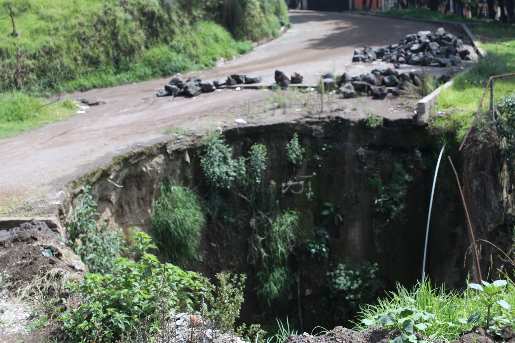 Hundimiento persiste desde hace 14 meses – Prensa Libre