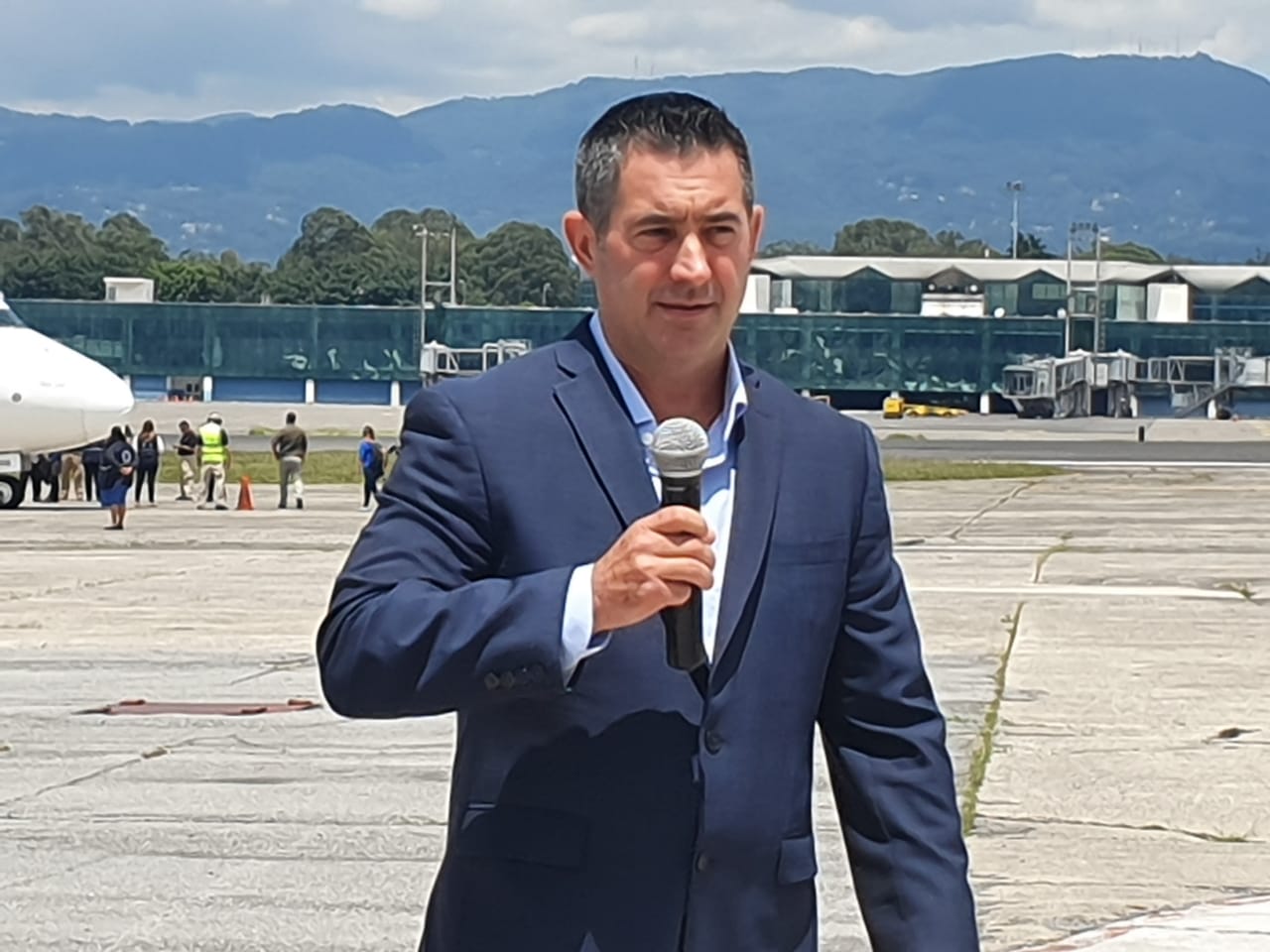 Llega a Guatemala el director ejecutivo de ICE