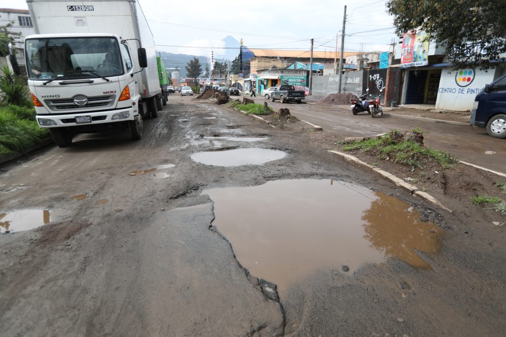 Trabajos en calle dañada serán provisionales porque proyecto quedará ...