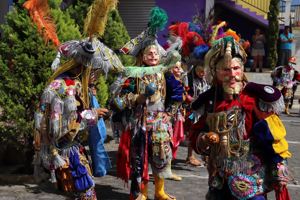 Santo Tomás La Unión rescata el Baile del Torito en honor a su patrono ...
