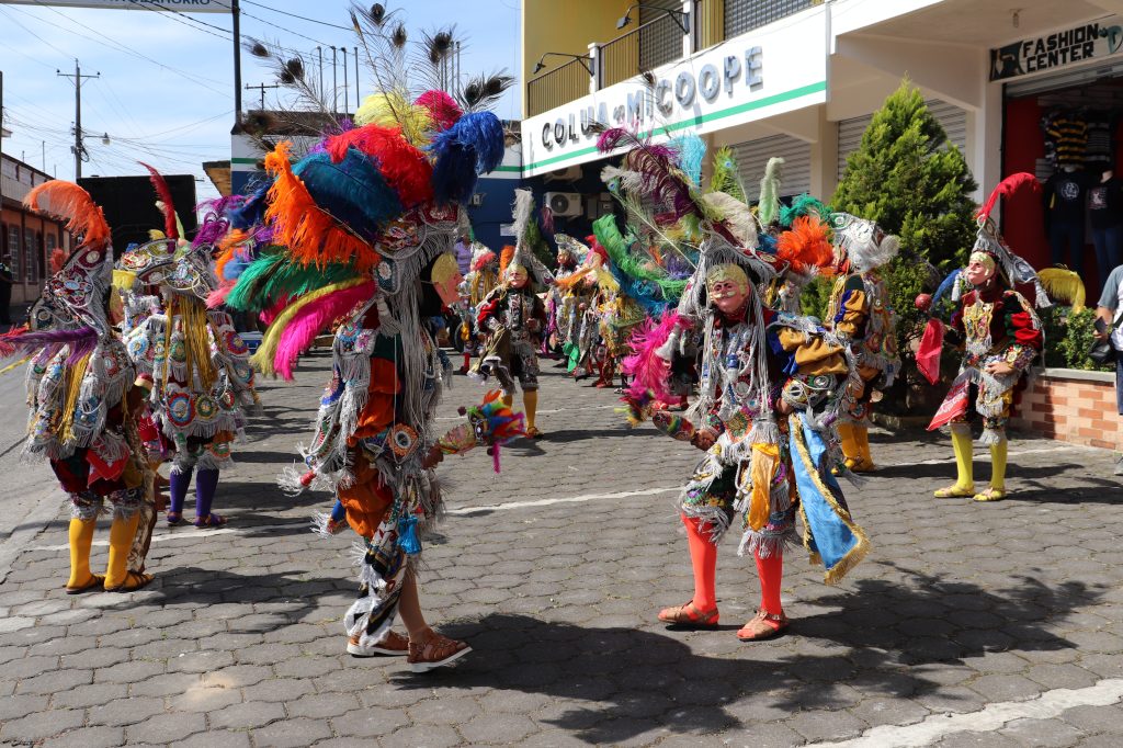 Santo Tomás La Unión rescata el Baile del Torito en honor a su patrono ...