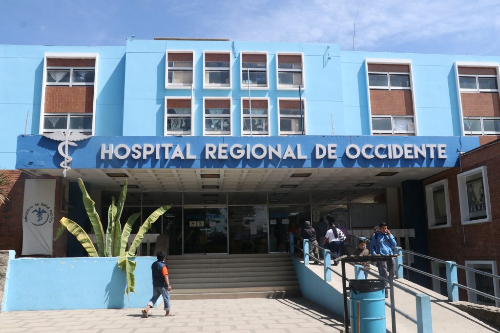 Giammattei ofrece que en 180 días habilitará la Unidad de Hemodiálisis ...