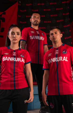 Así fue la presentación de la nueva indumentaria de los Rojos del Municipal