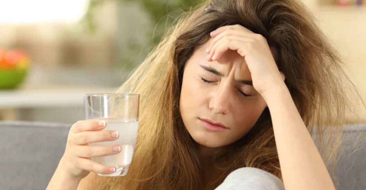 Cinco remedios populares para la resaca revisados por expertos