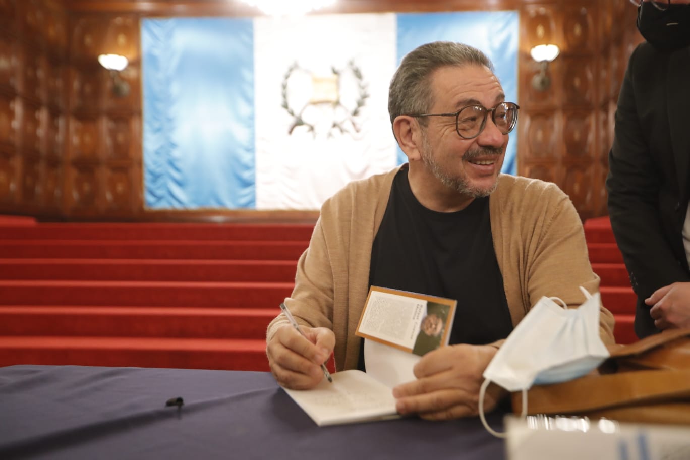 Rafael Cuevas Molina es el ganador del Premio Nacional de Literatura 2021