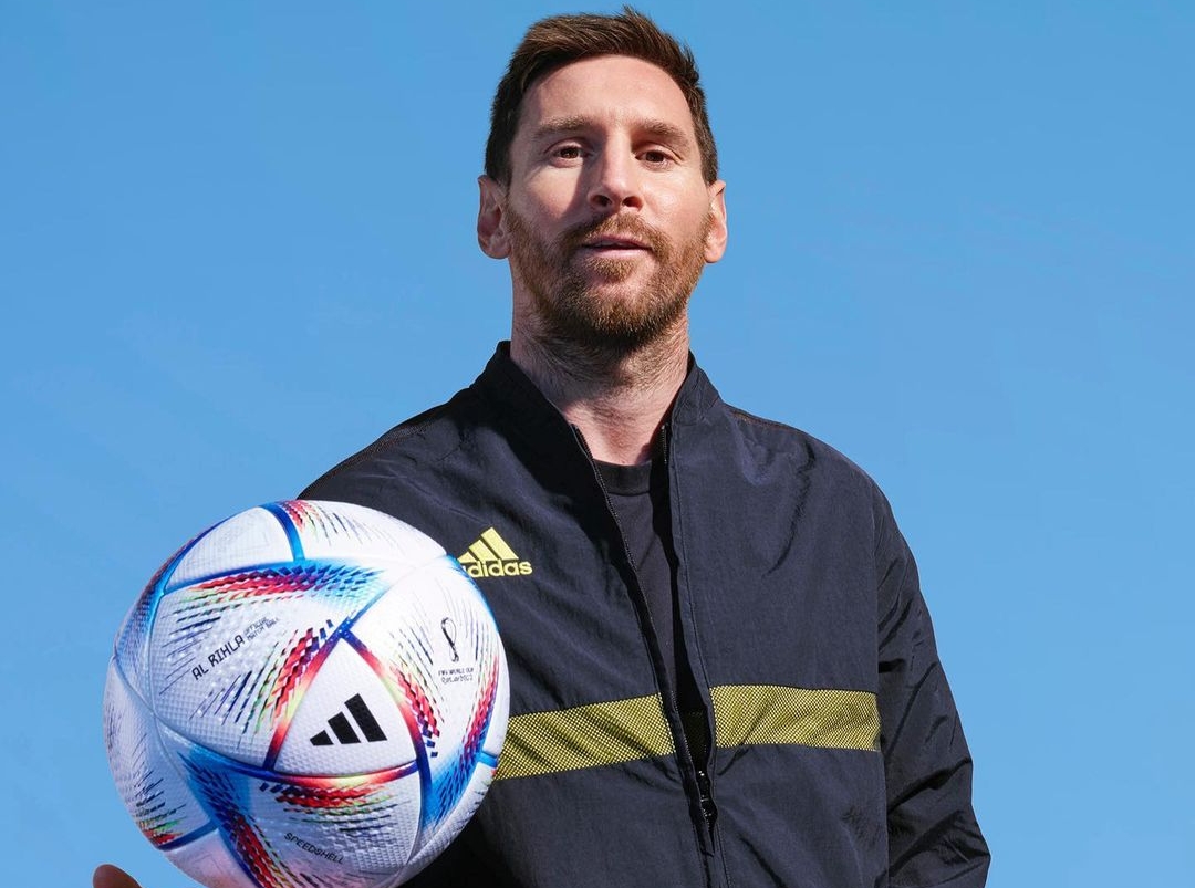 Lionel Messi enseña un nuevo tatuaje en su pierna, ¿Será Verdad?
