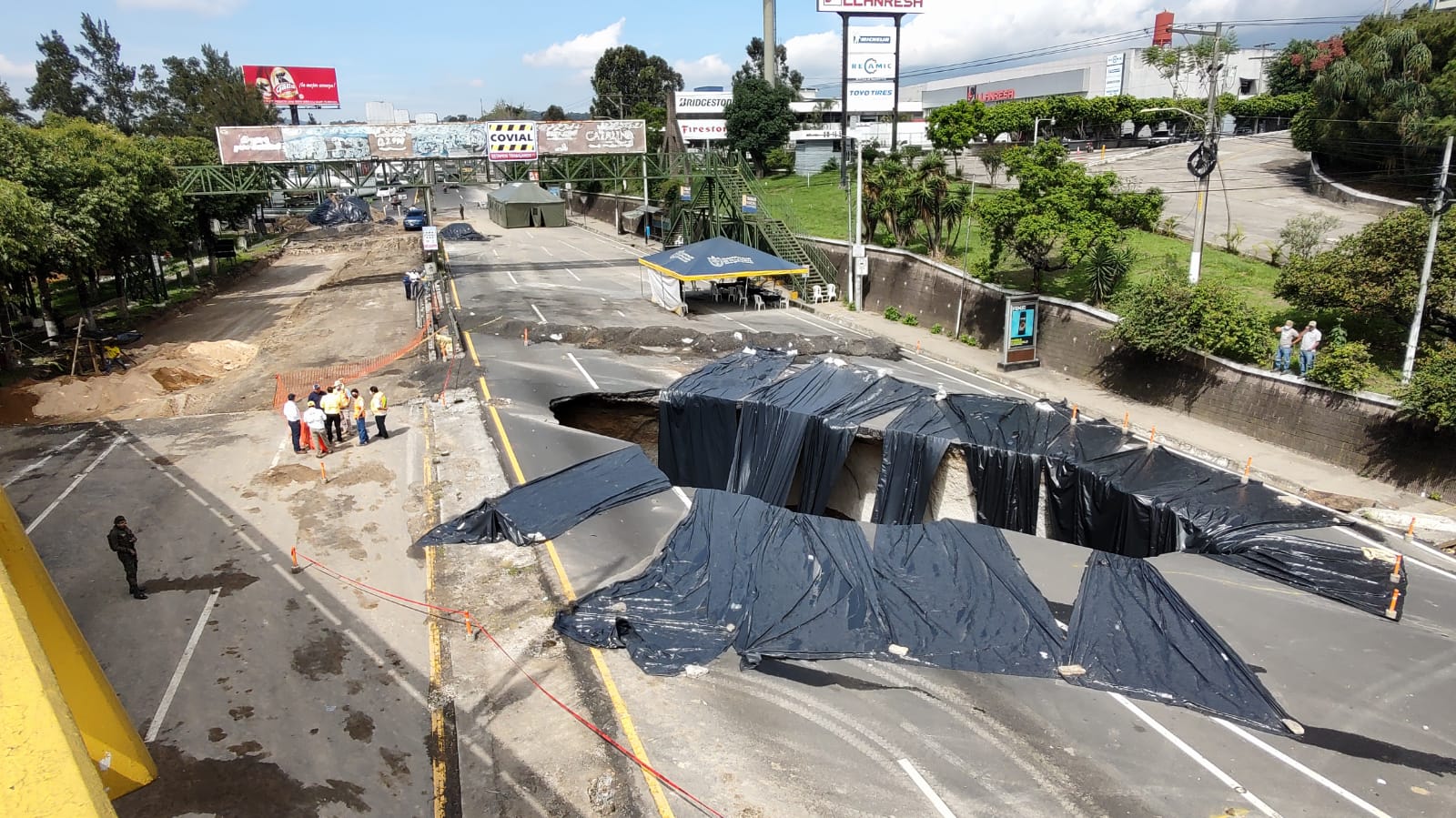 IMÁGENES: Hundimiento en Villa Nueva crece de tamaño y esta es la ...