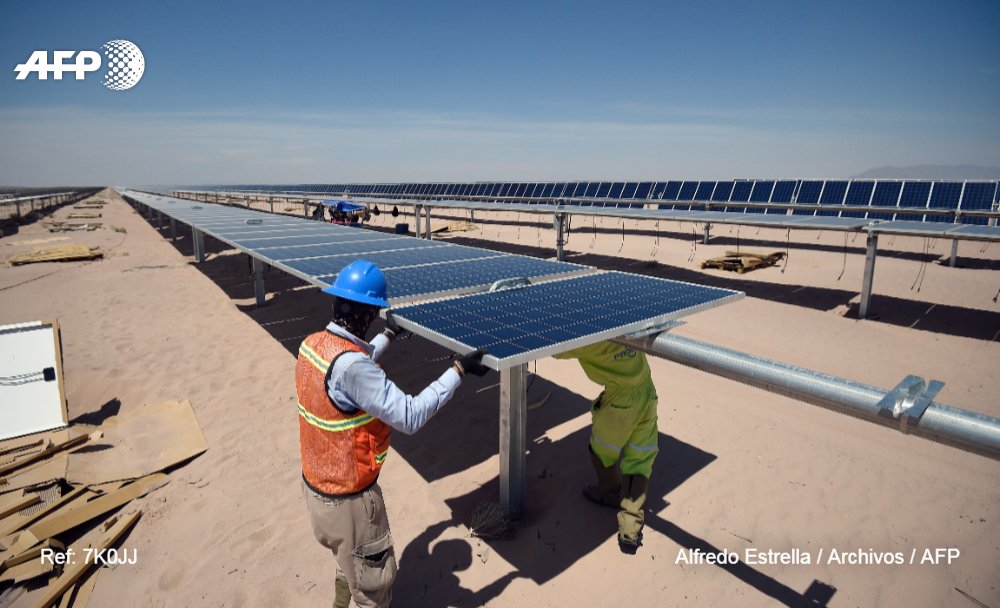 EE. UU. suspende aranceles a paneles solares y aumenta producción de ...