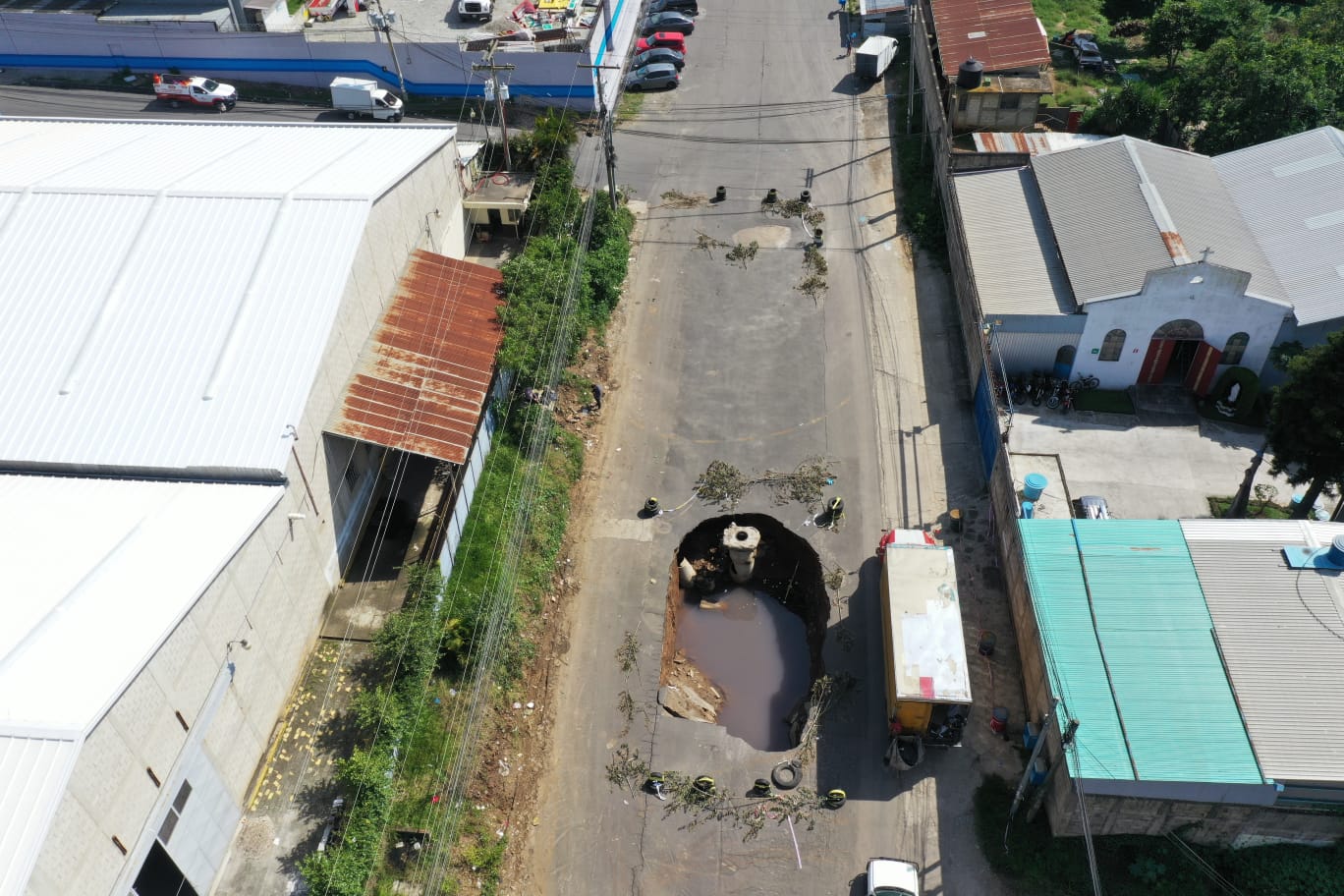 Hundimiento en Mixco: imágenes muestran la magnitud del socavón y esto ...