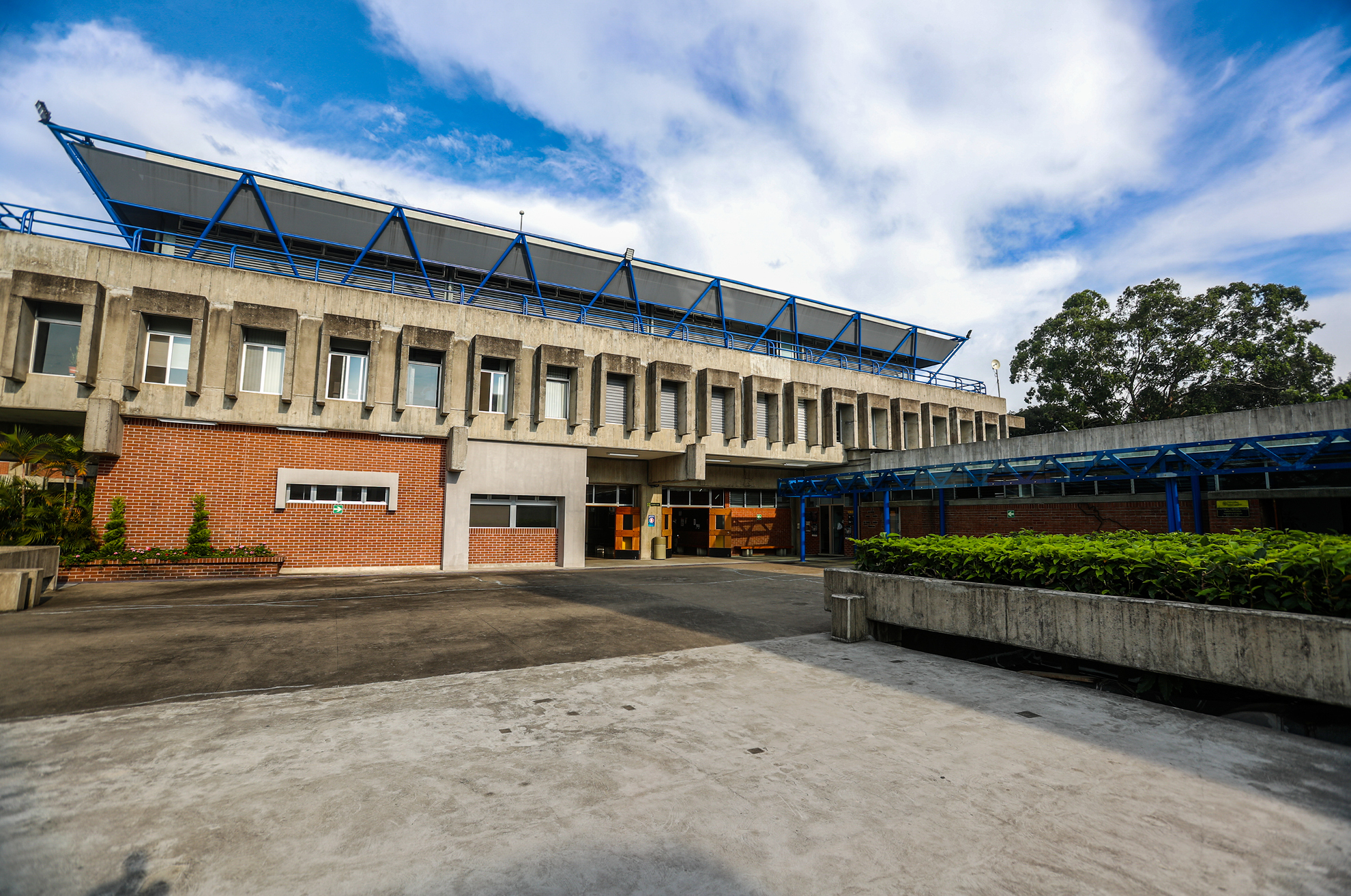 Universidad Rafael Landívar cumple 61 años de brindar educación de ...