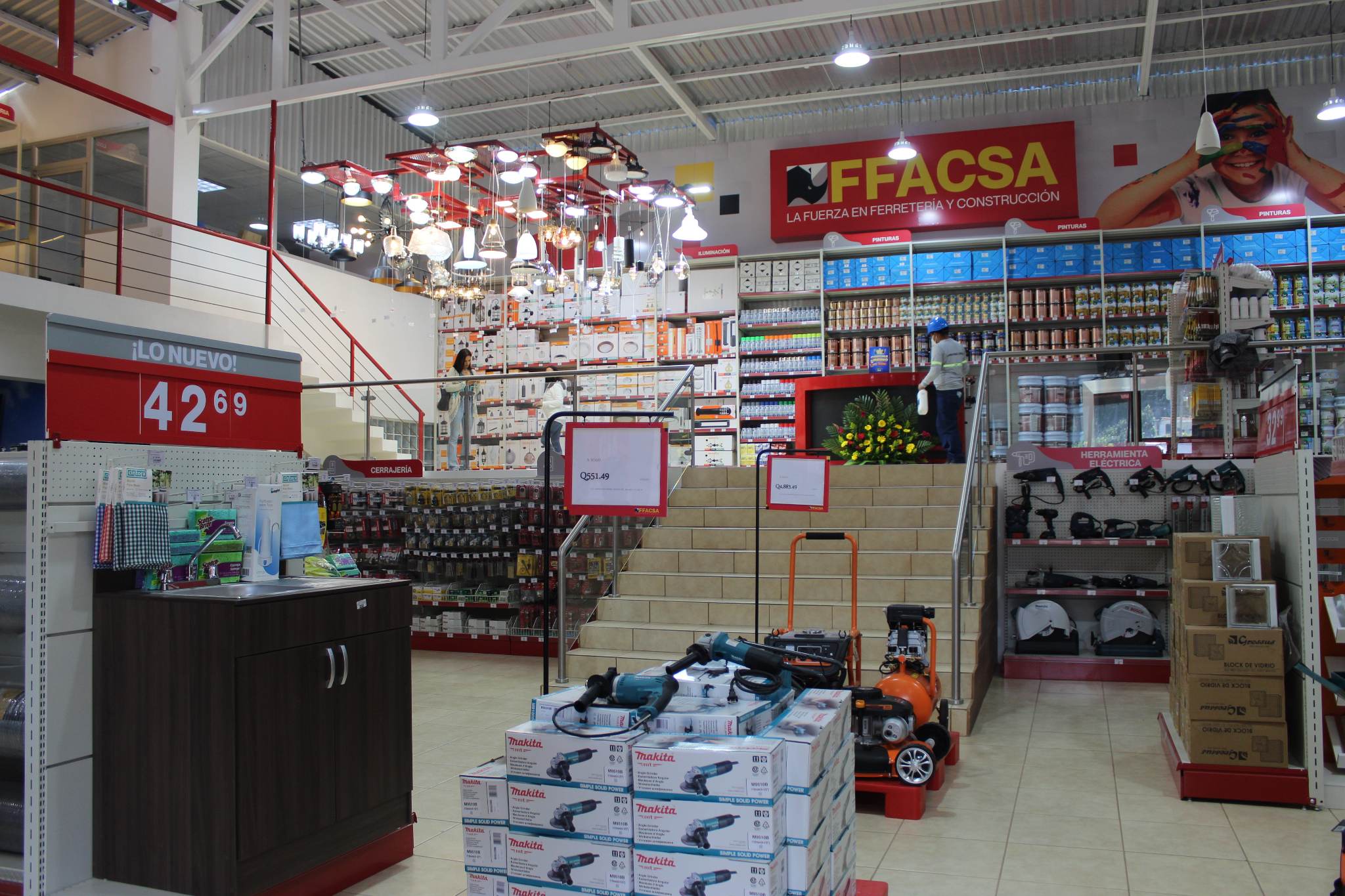 FFACSA inaugura tres sucursales en Chimaltenango
