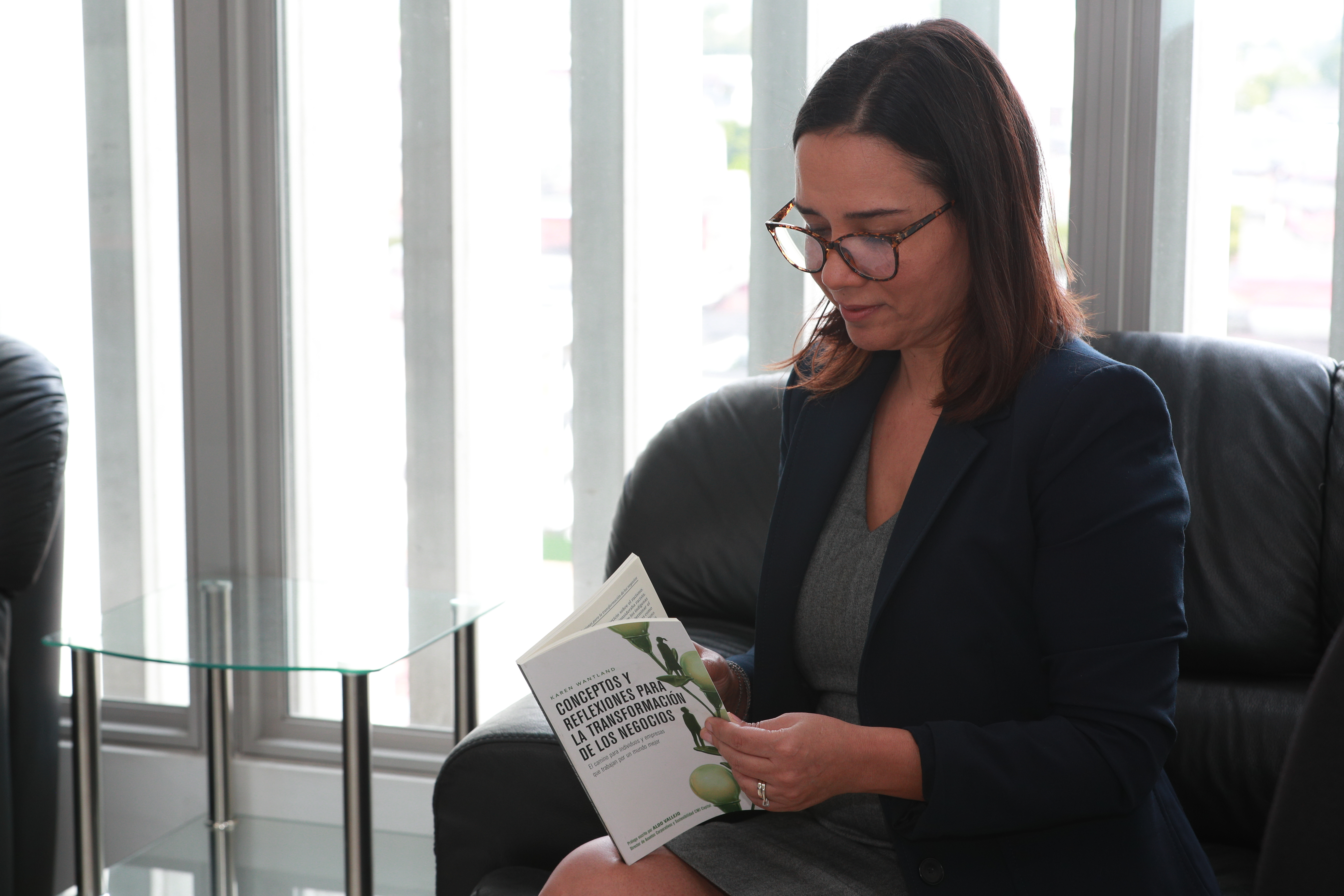 Karen Wantland: “Con este libro se pueden hacer cambios que beneficien ...