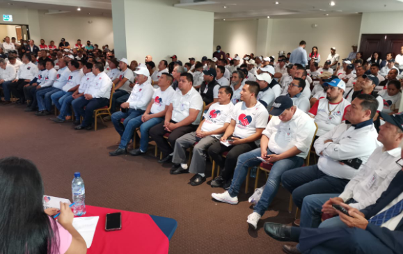 Partido Podemos efectúa su asamblea este domingo