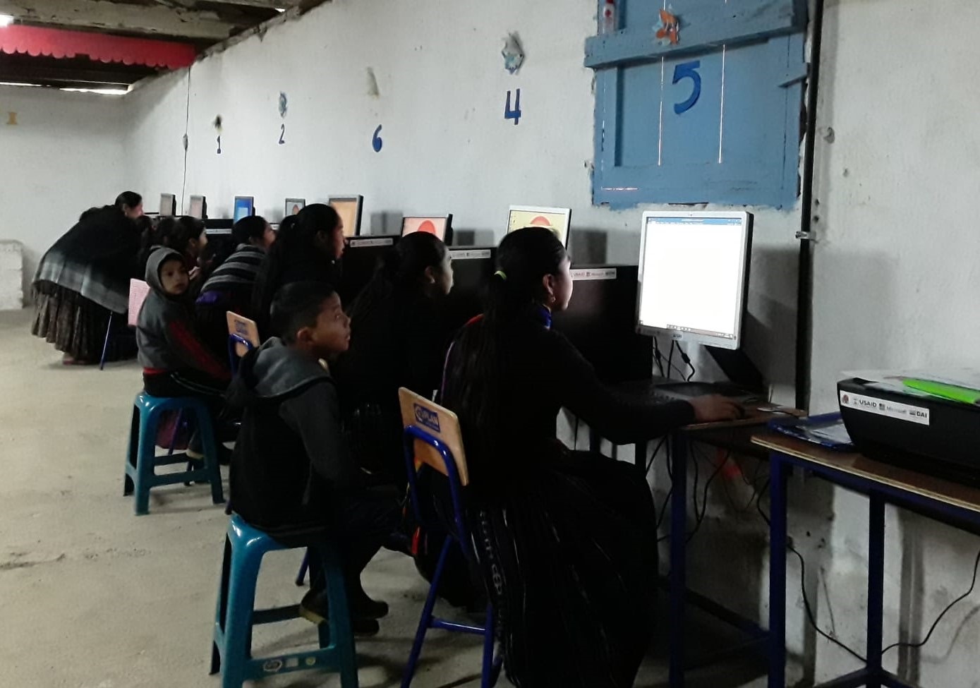 Centros Comunitarios Digitales: Qué son, cómo funcionan y a quién le sirven