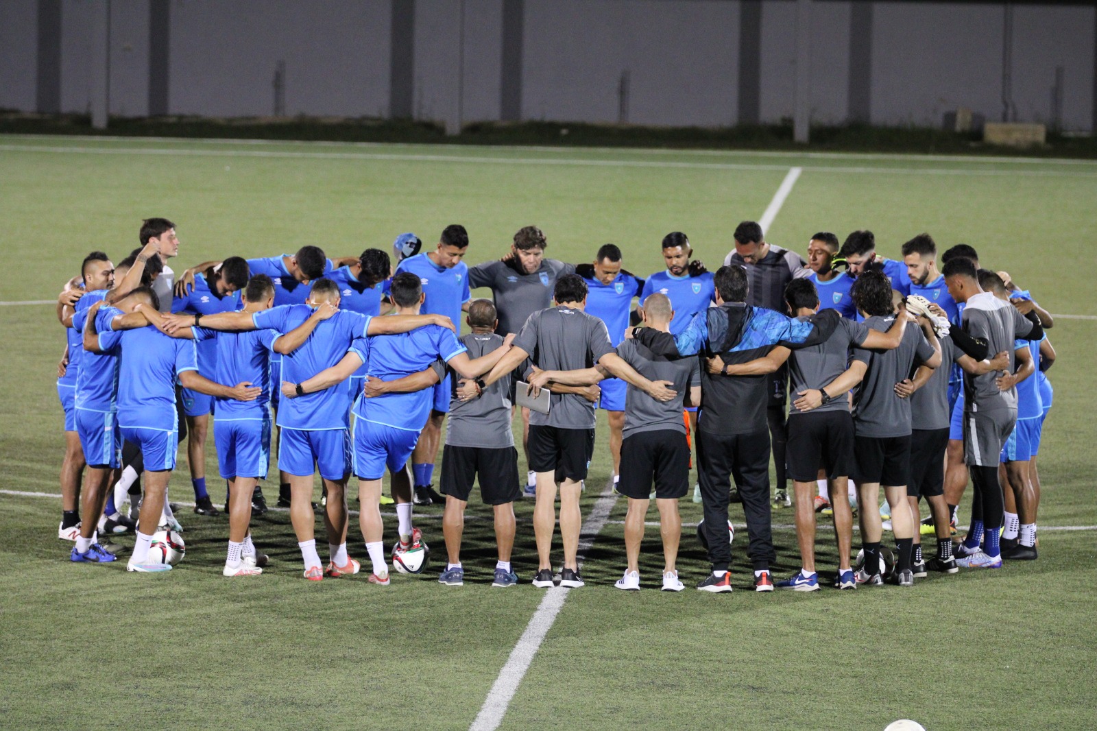 La historia favorece a la Azul y Blanco: Este es el historial de ...