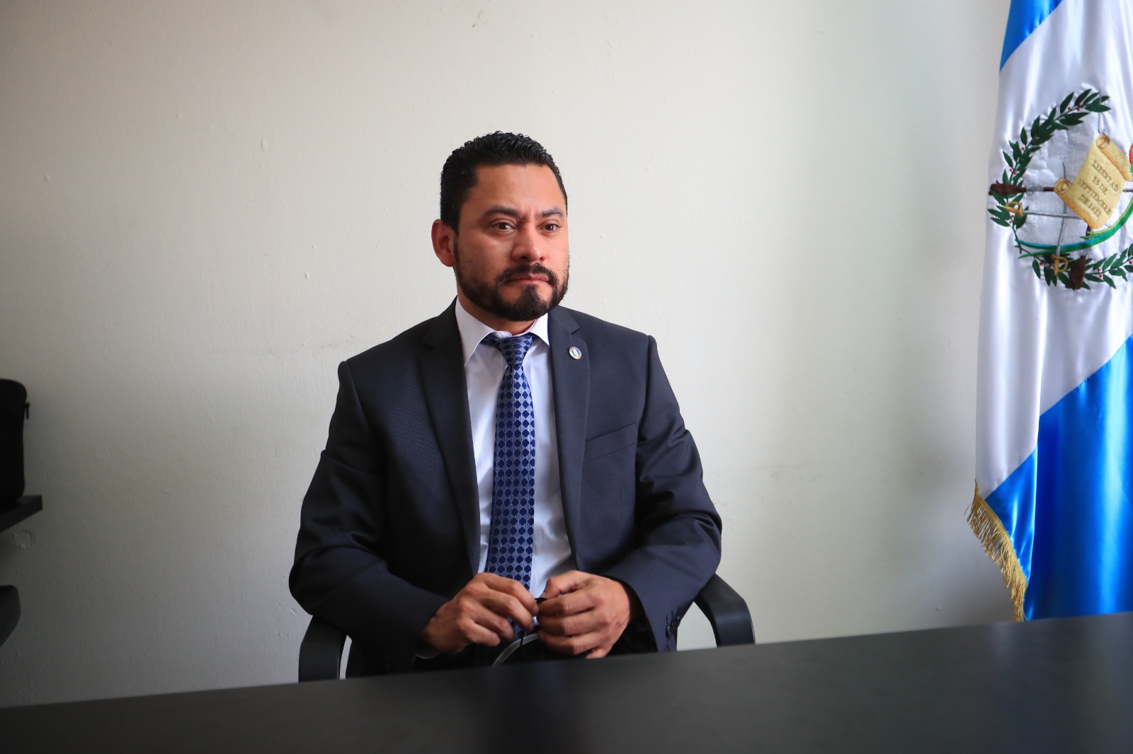 La CC no le otorga amparo provisional al juez Carlos Ruano por lo que ...