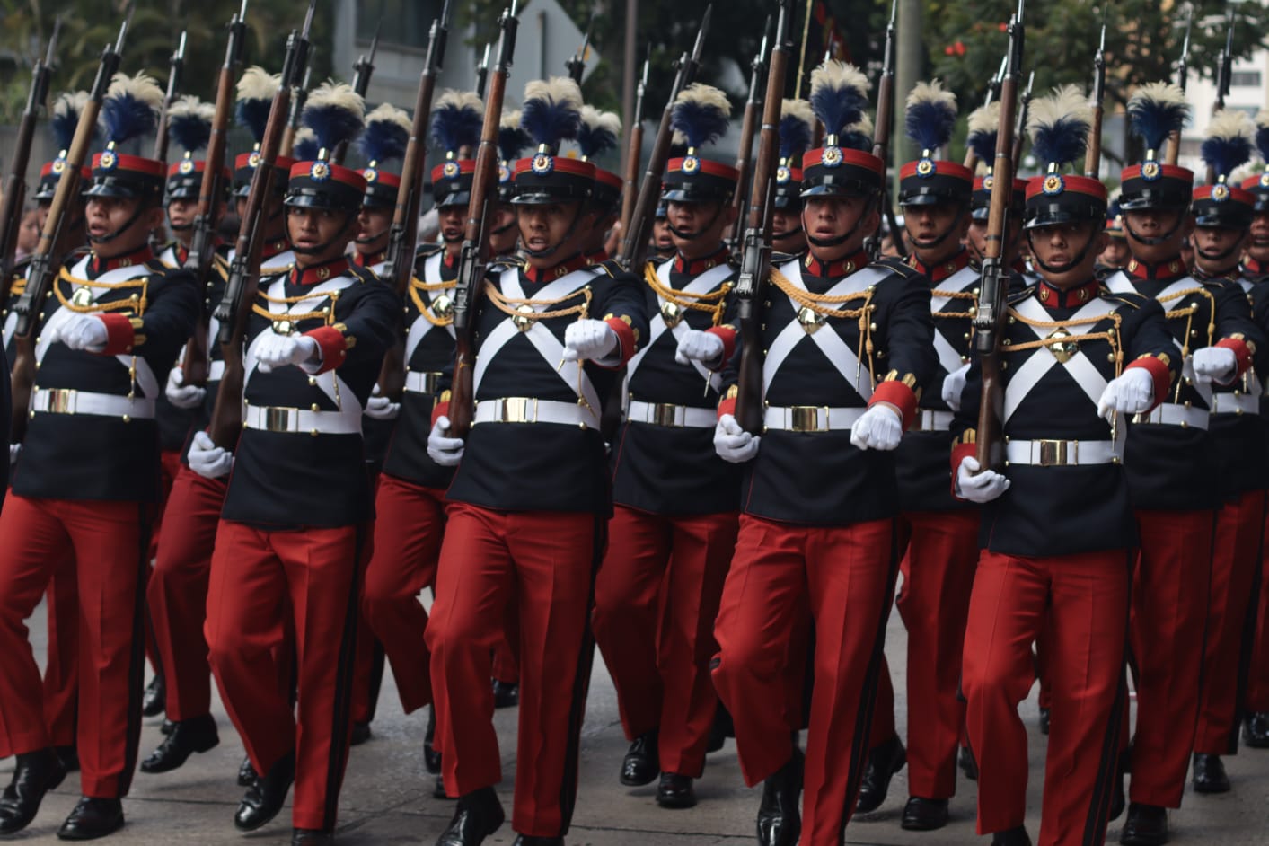 Fotos: Así se desarrolló el desfile militar en la capital por el Día ...