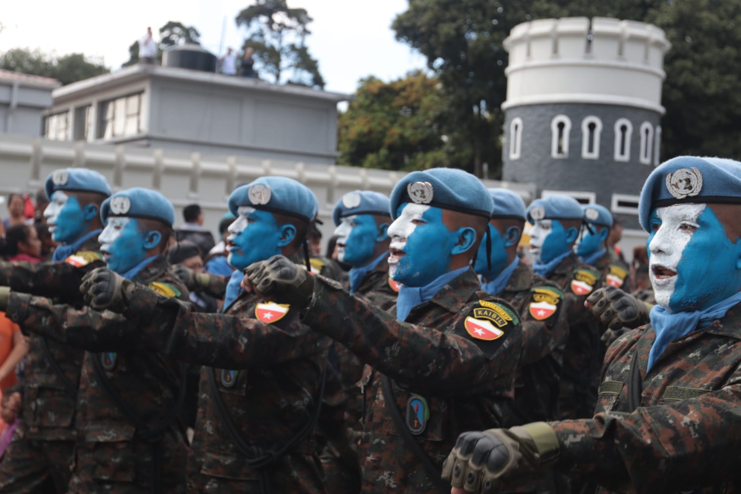 Fotos: Así se desarrolló el desfile militar en la capital por el Día ...