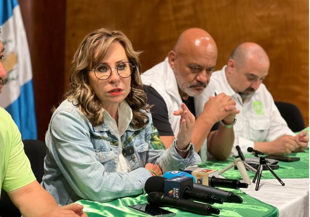 Sandra Torres brinda conferencia de prensa