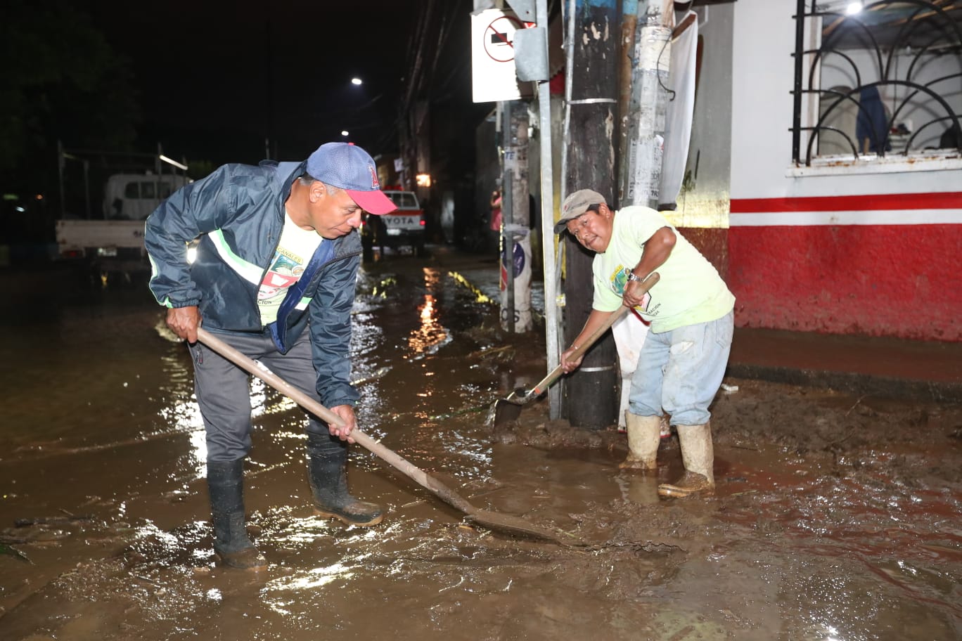Imágenes: estragos por torrenciales lluvias en varios sectores del país