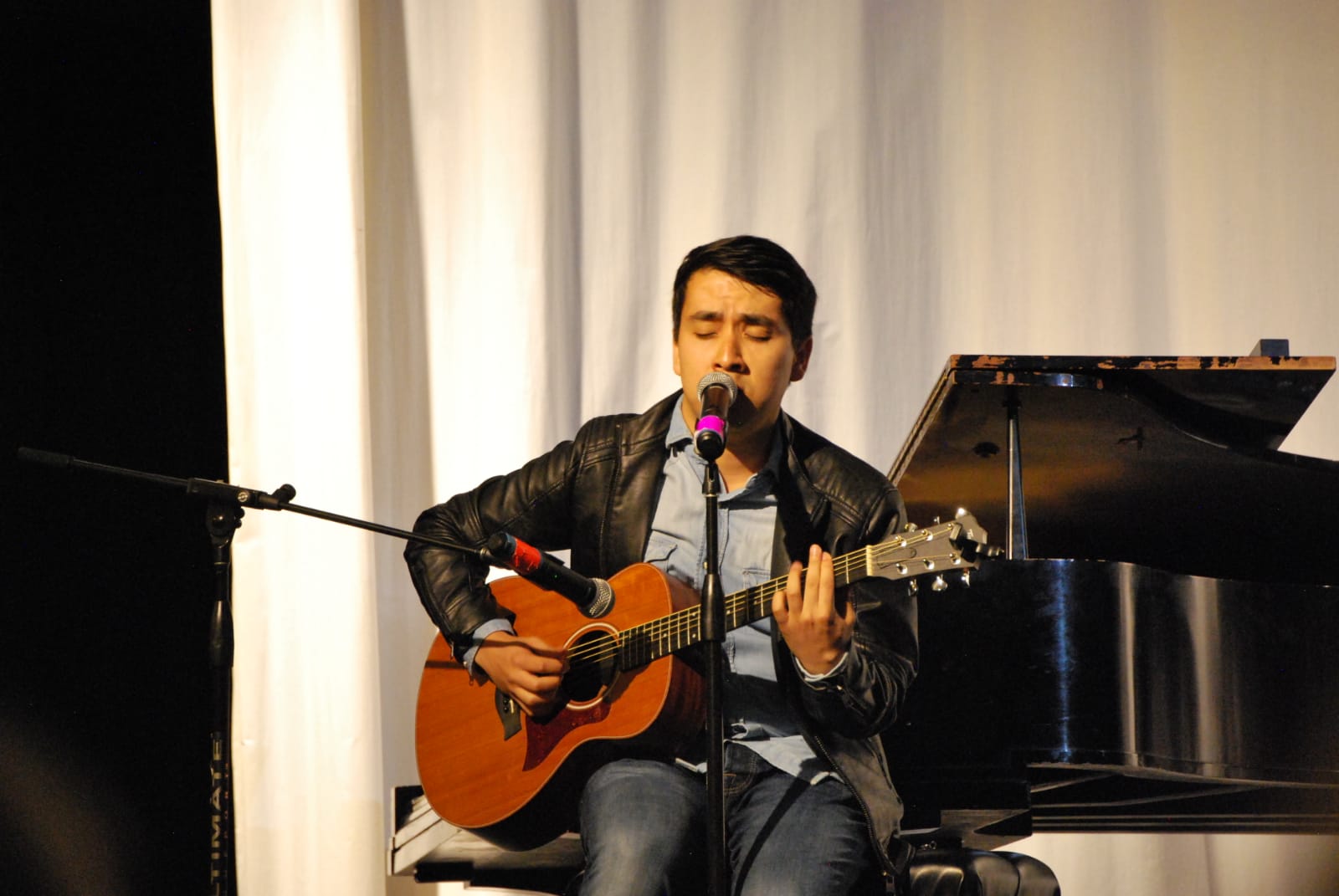 Las Vueltas dan Mucha Vida, la nueva propuesta musical de Pablo Ochoa