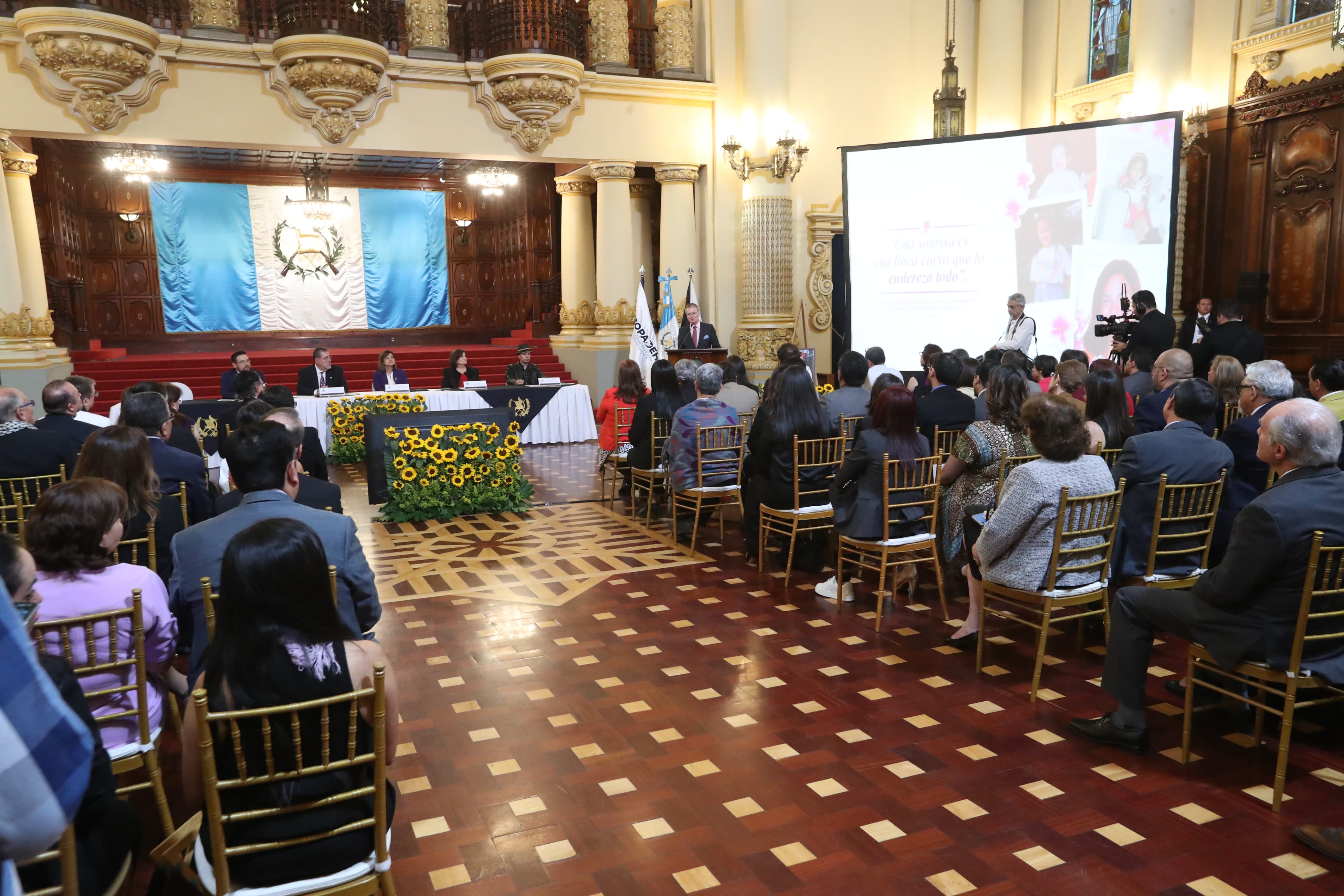 Estado pide disculpas a familia de Claudina Isabel Velásquez