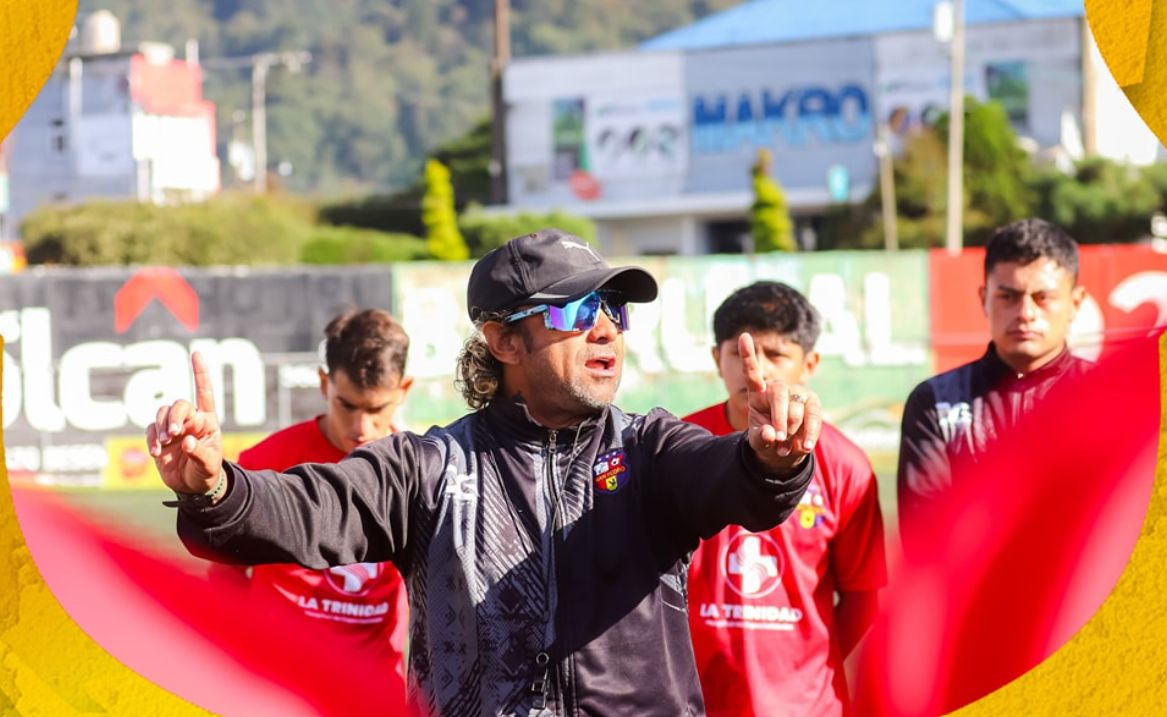 El palmarés y legado futbolístico del guatemalteco Julio Ariz "El Loco ...
