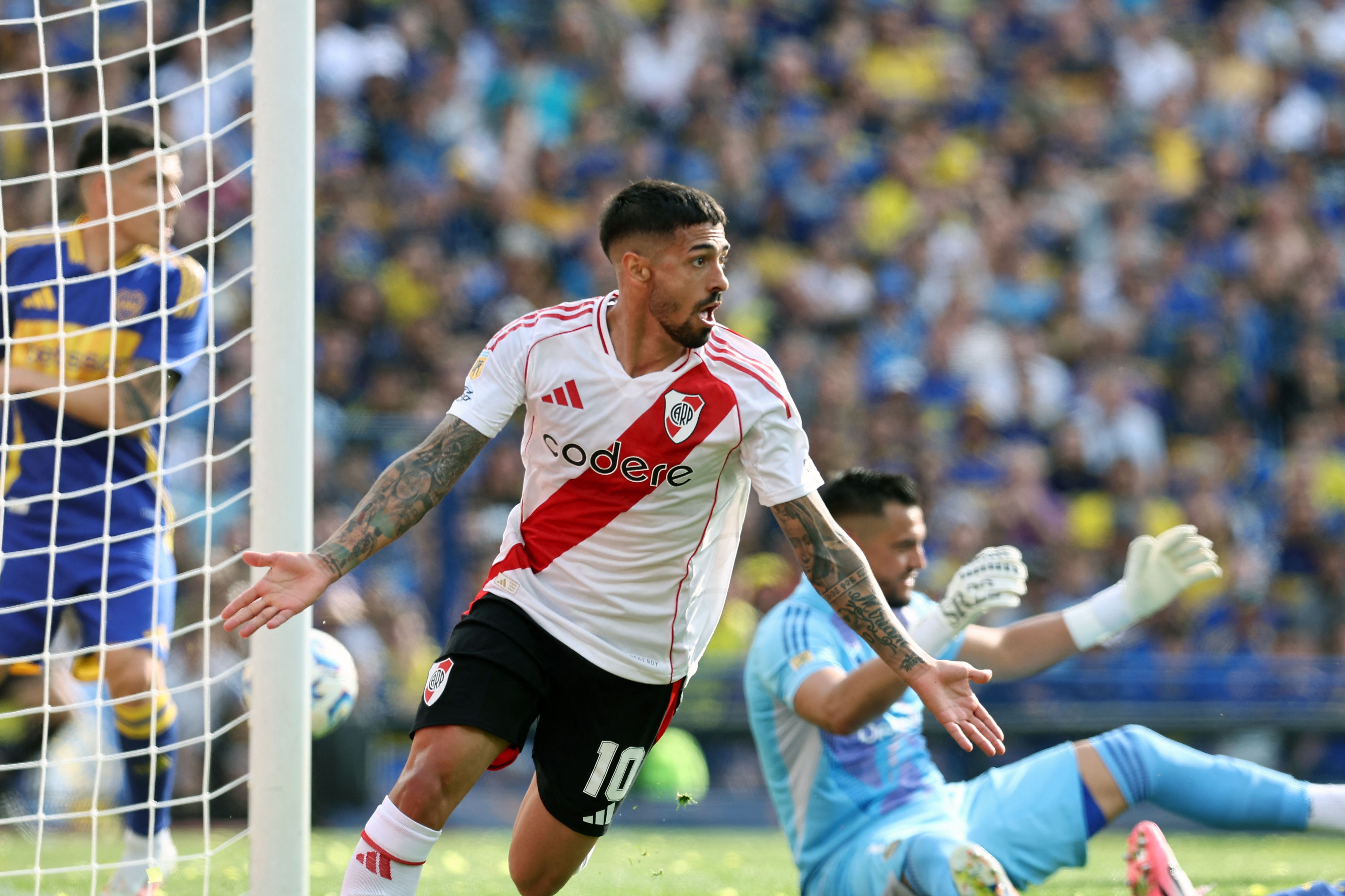 River Plate se lleva el superclásico en la Bombonera, con un final de ...