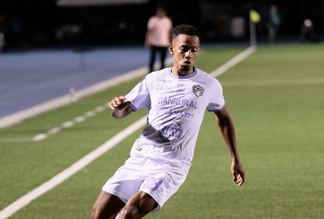 Buenas noticias para Comunicaciones: José Corena regresa a convocatoria ...