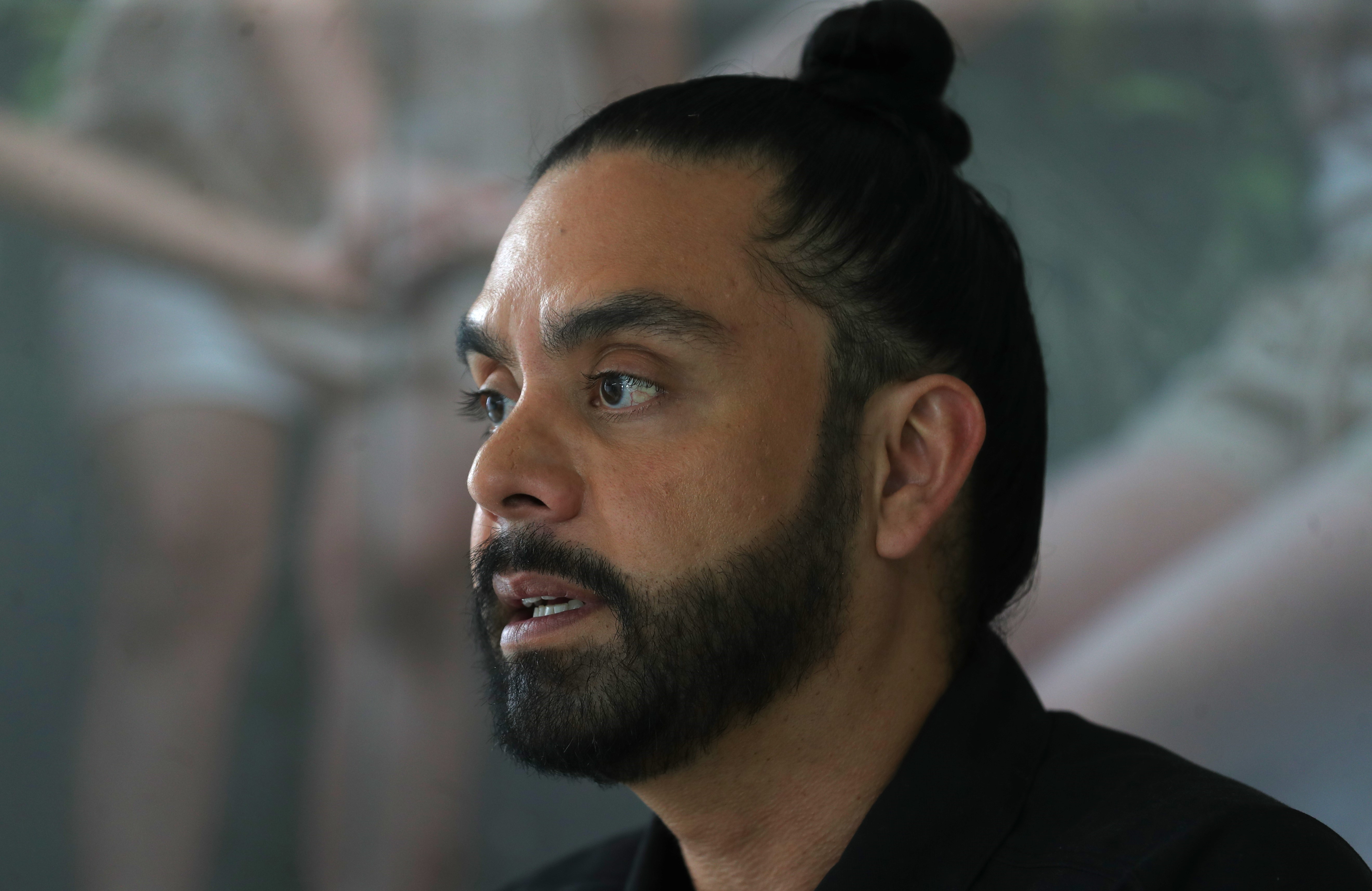 Jayro Bustamante: "El arte está ahí como un espejo, pero si nadie llega ...