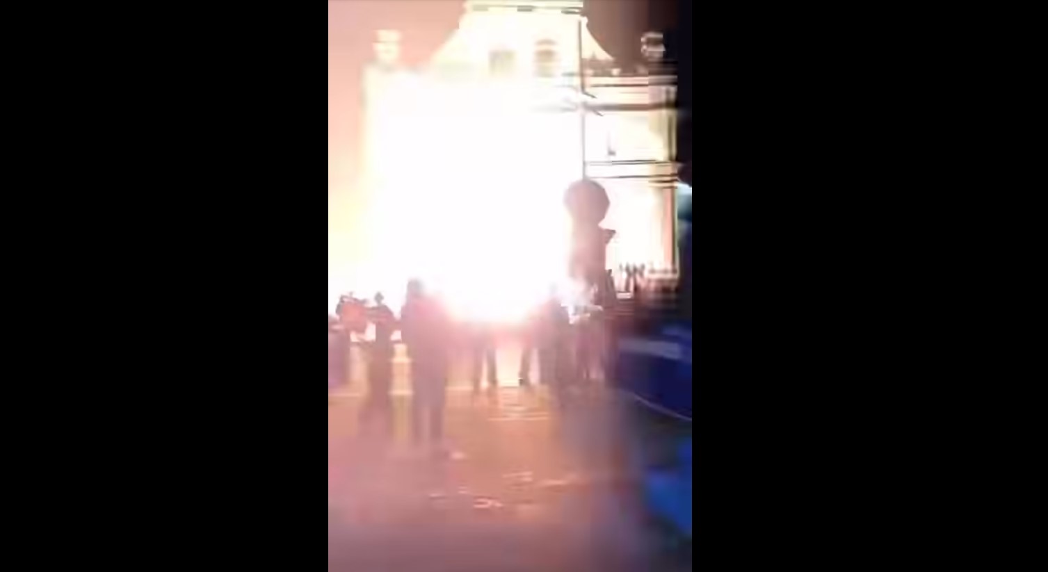 Videos: Explosión de pirotecnia durante la feria de Santa María Cahabón ...