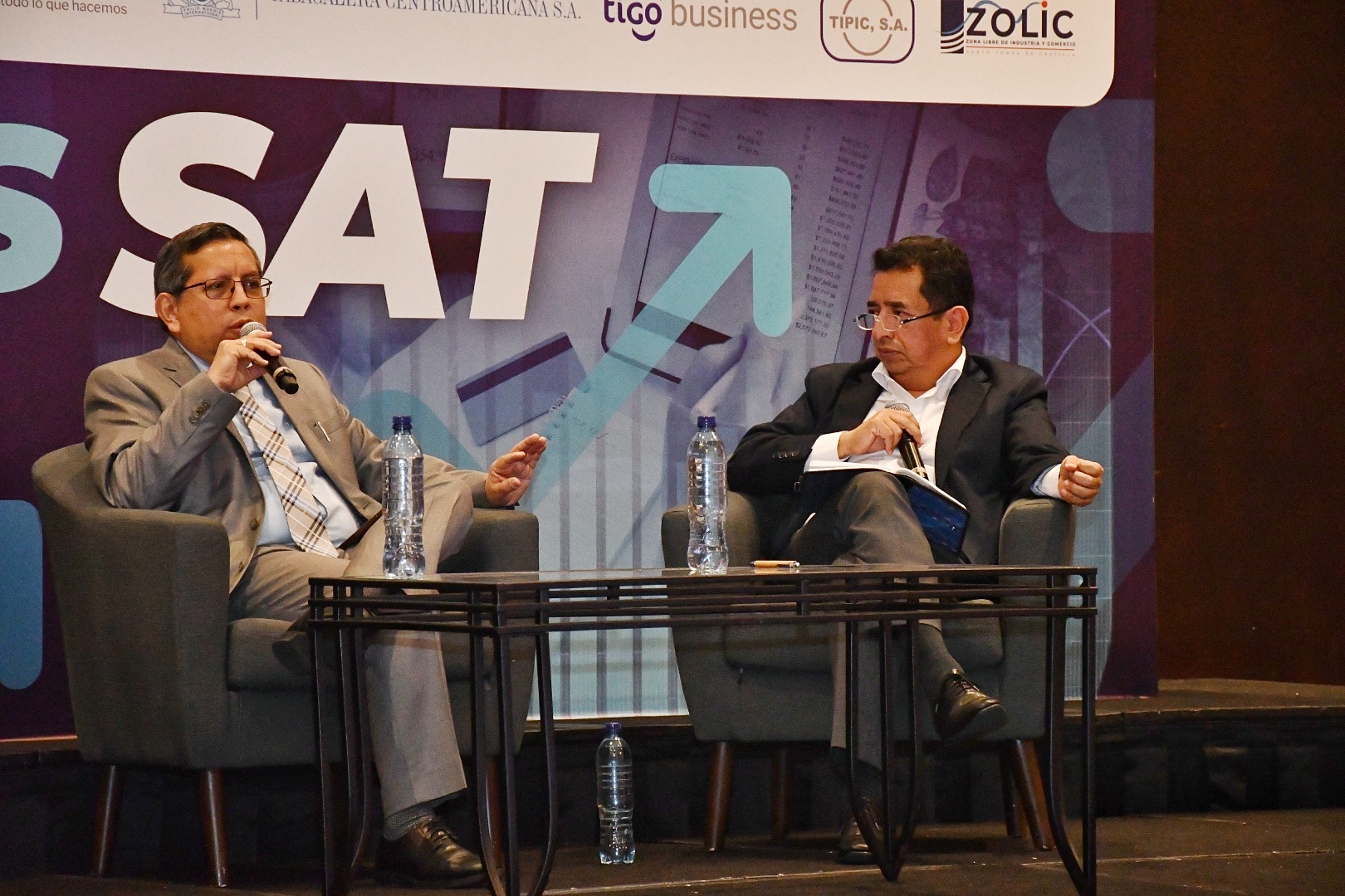 Aún no hay convocatoria para elegir nuevo jefe de la SAT y Marco Livio ...