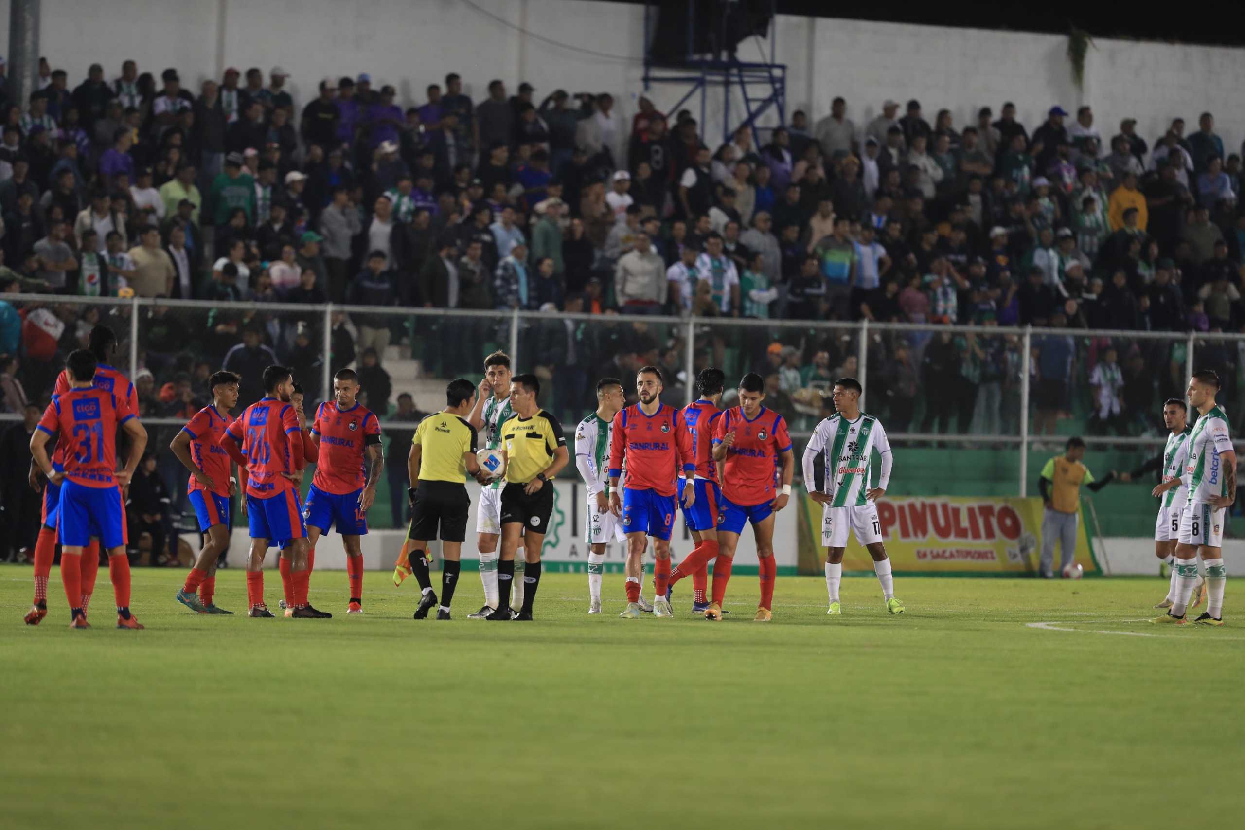 Liga Nacional: 5 polémicas que evidencian los fallos arbitrales en el Clausura 2025