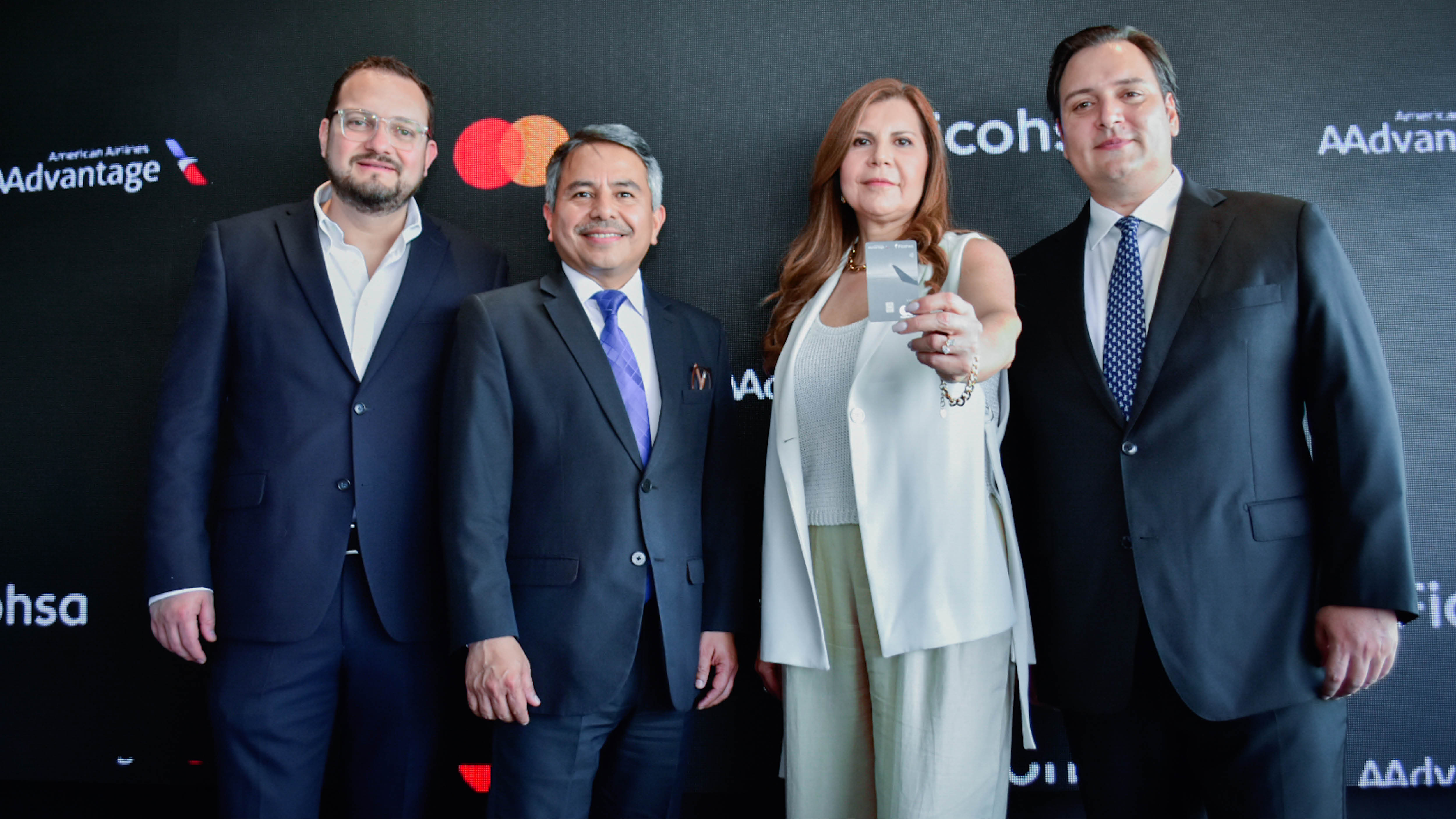 Ficohsa, American Airlines y Mastercard lanzan una nueva tarjeta de ...