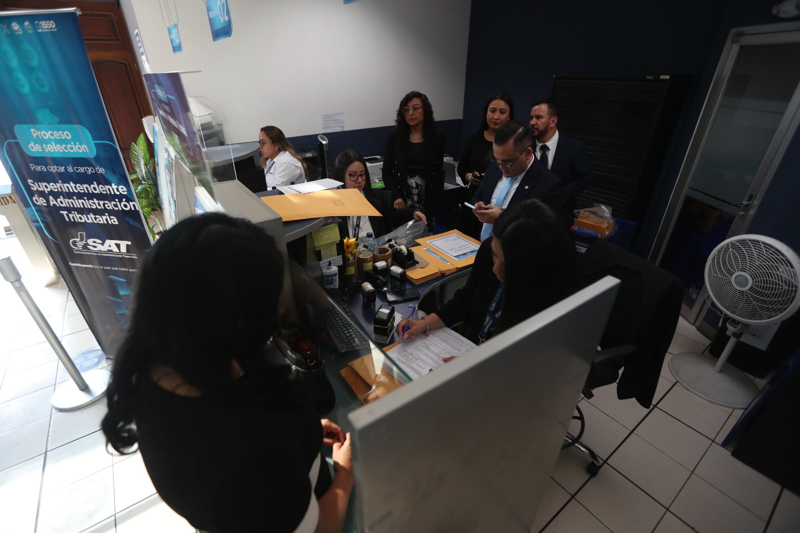 Nuevo jefe de la SAT: 13 candidatos pasan el primer filtro y siguen en ...