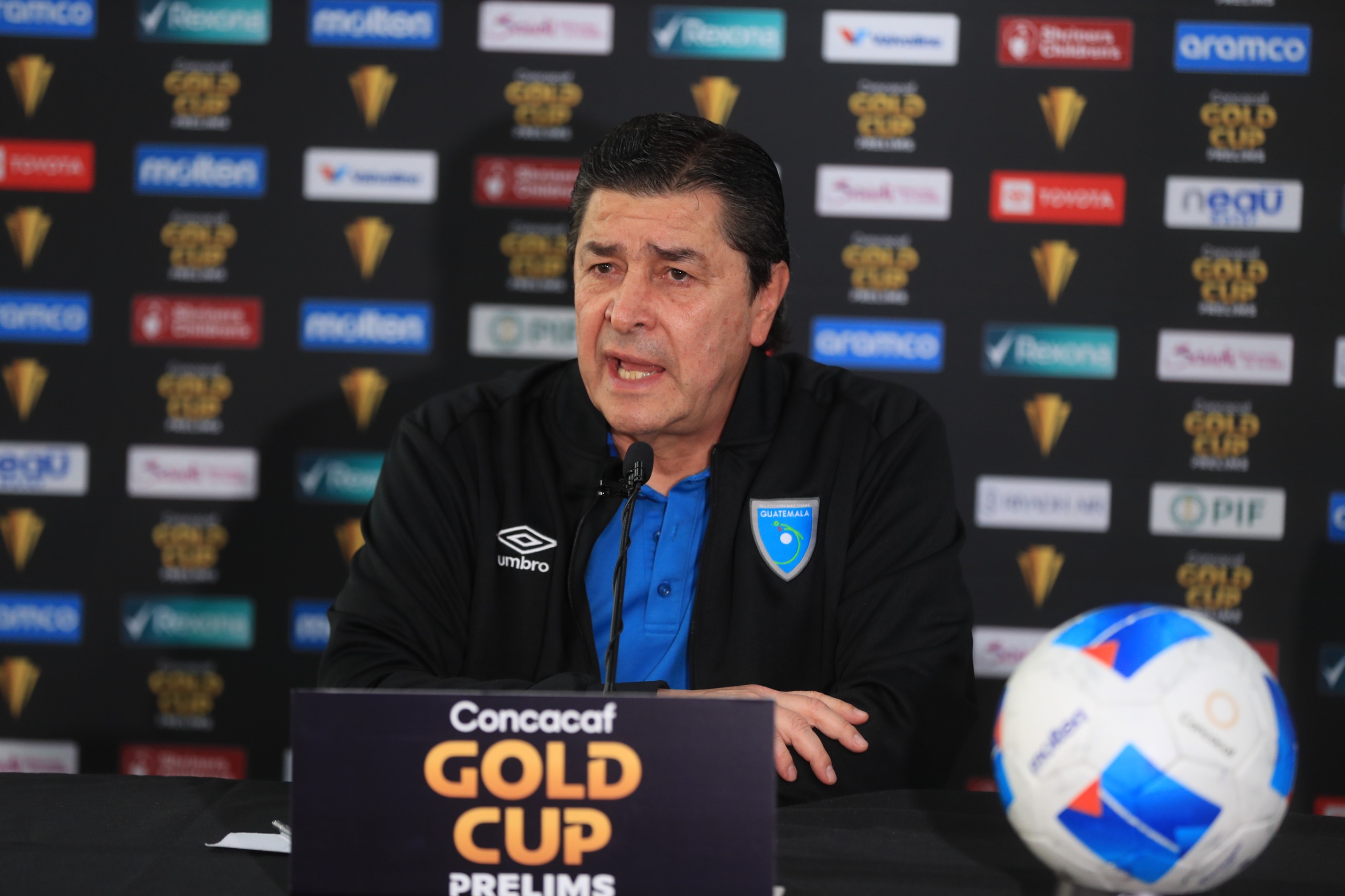 Luis Fernando Tena sobre la alineación que enfrentará a Guyana: "No ...