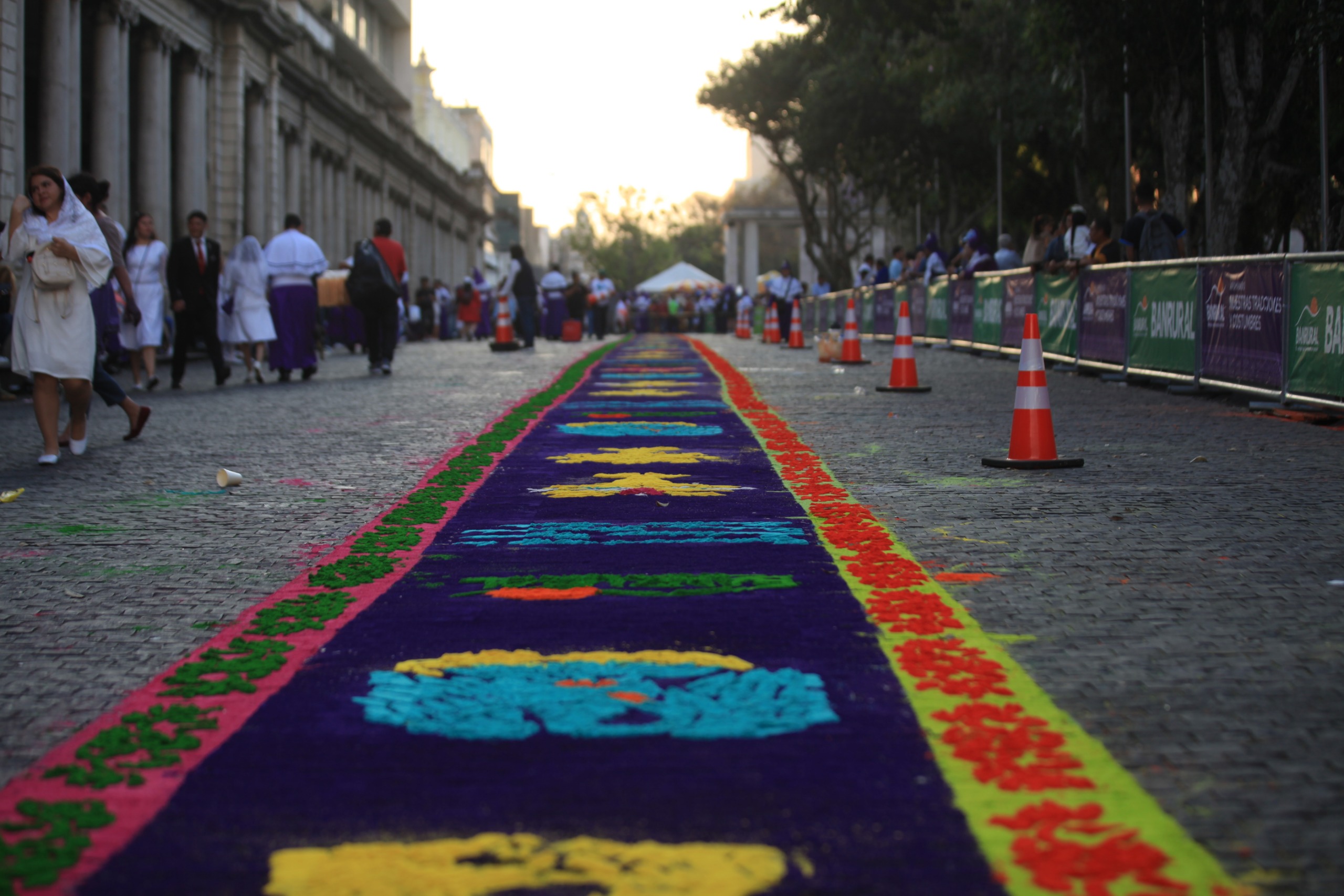 5 tradiciones de Semana Santa en Guatemala: una explosión de color ...