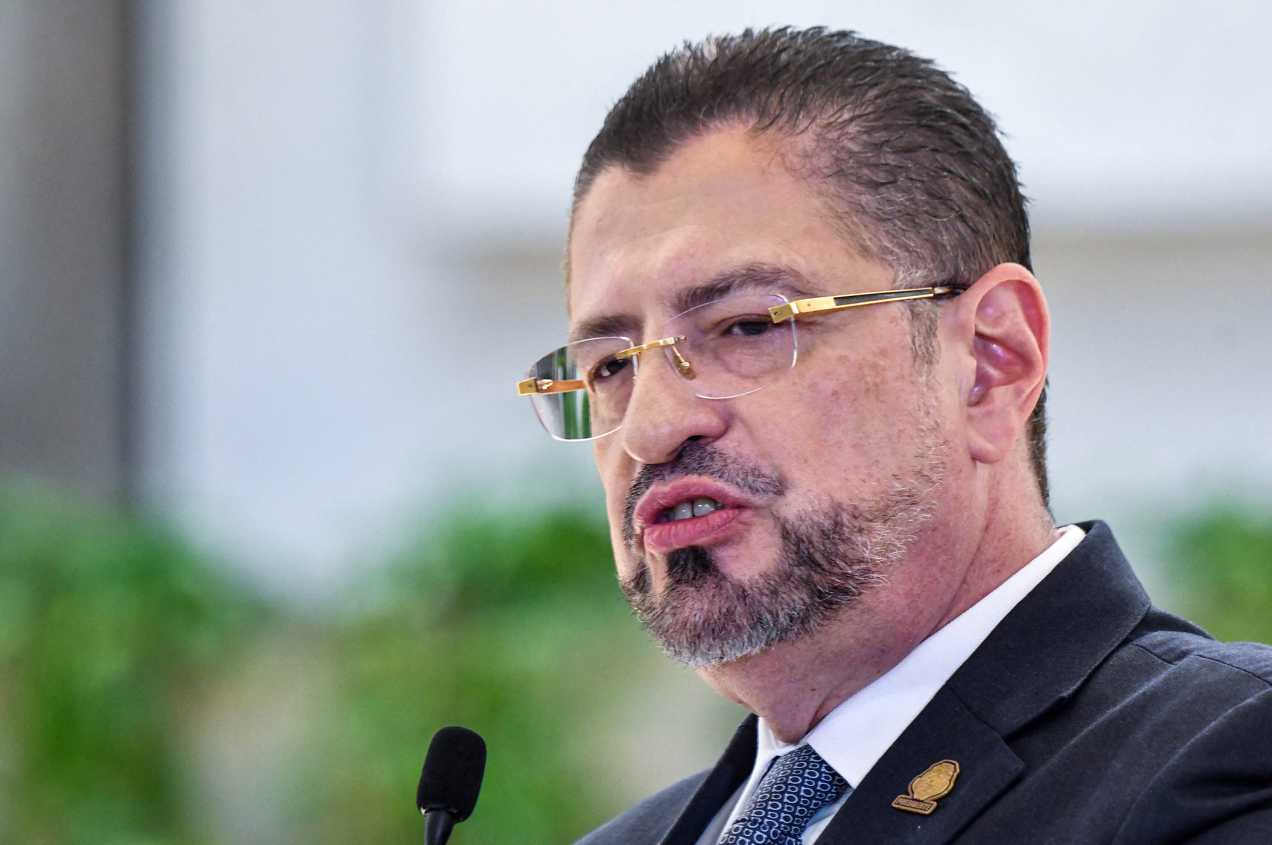 Rodrigo Chaves se disculpa con Bernardo Arévalo por declaraciones sobre ...