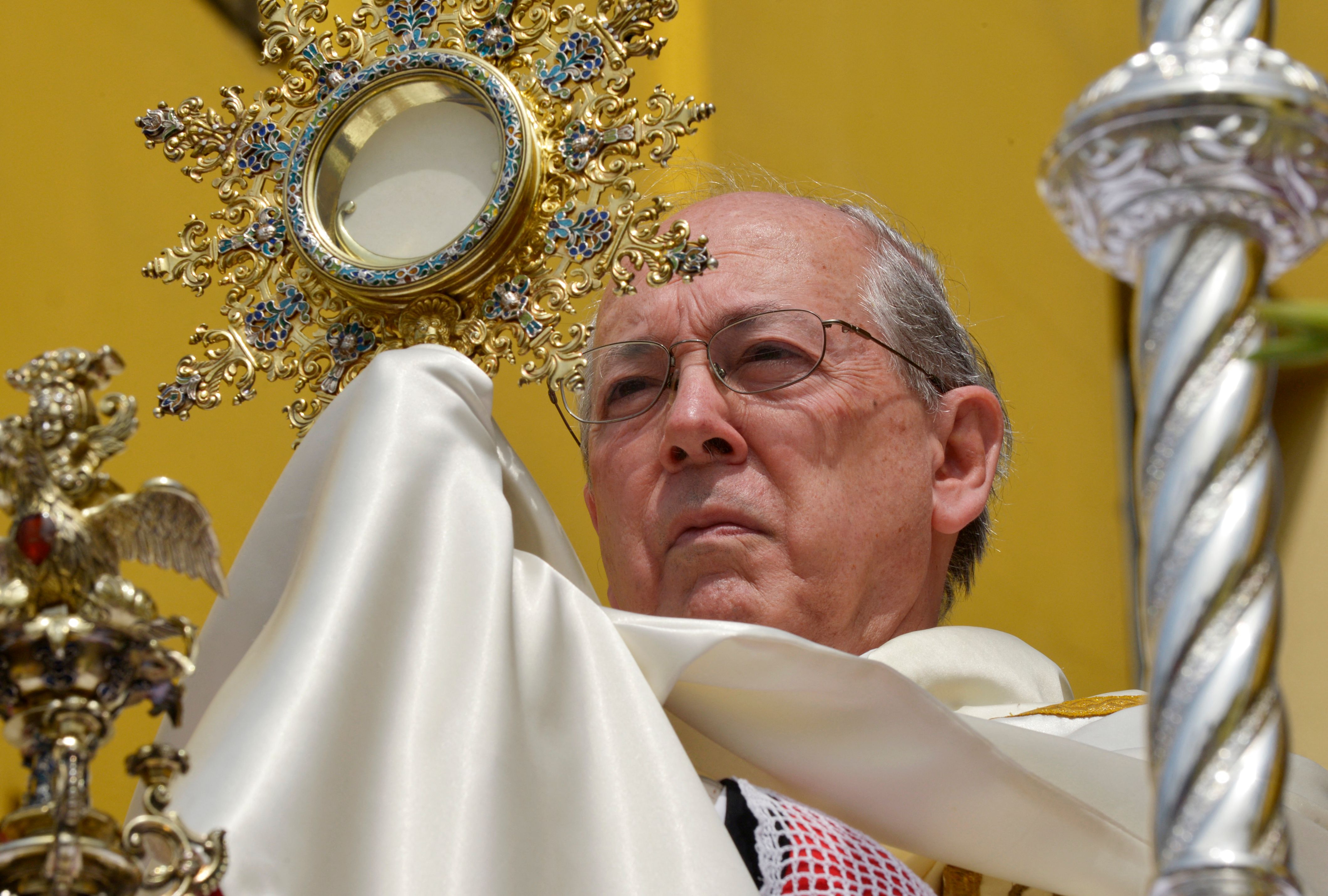 Cónclave: ¿Quién es el cardenal peruano Luis Cipriani, señalado de abuso sexual a menores?
