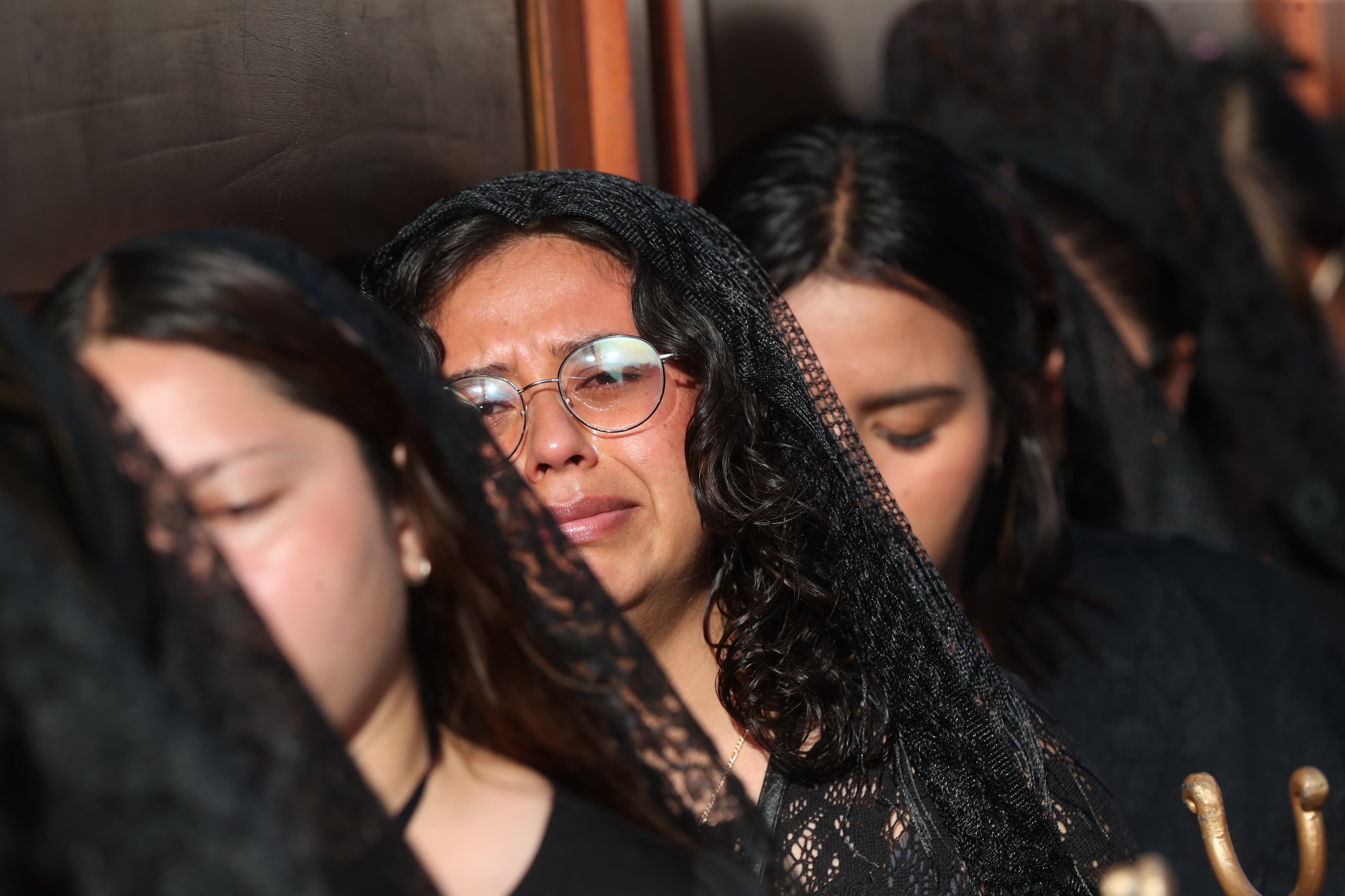 Fotos: Así se vivieron las procesiones de Viernes Santo en Guatemala 2025