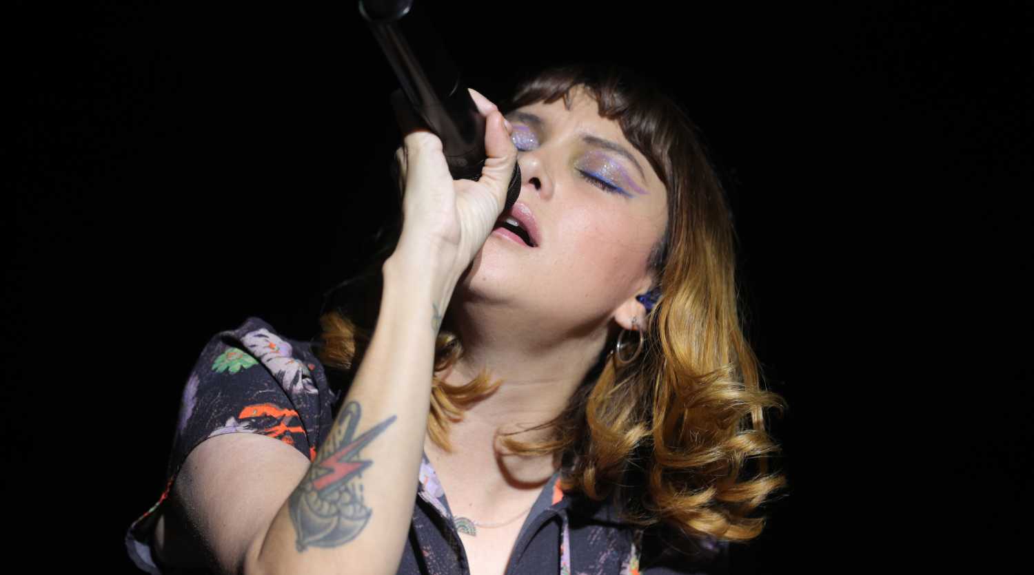 Tita, la artista emergente del indie rock guatemalteco que quiere ...
