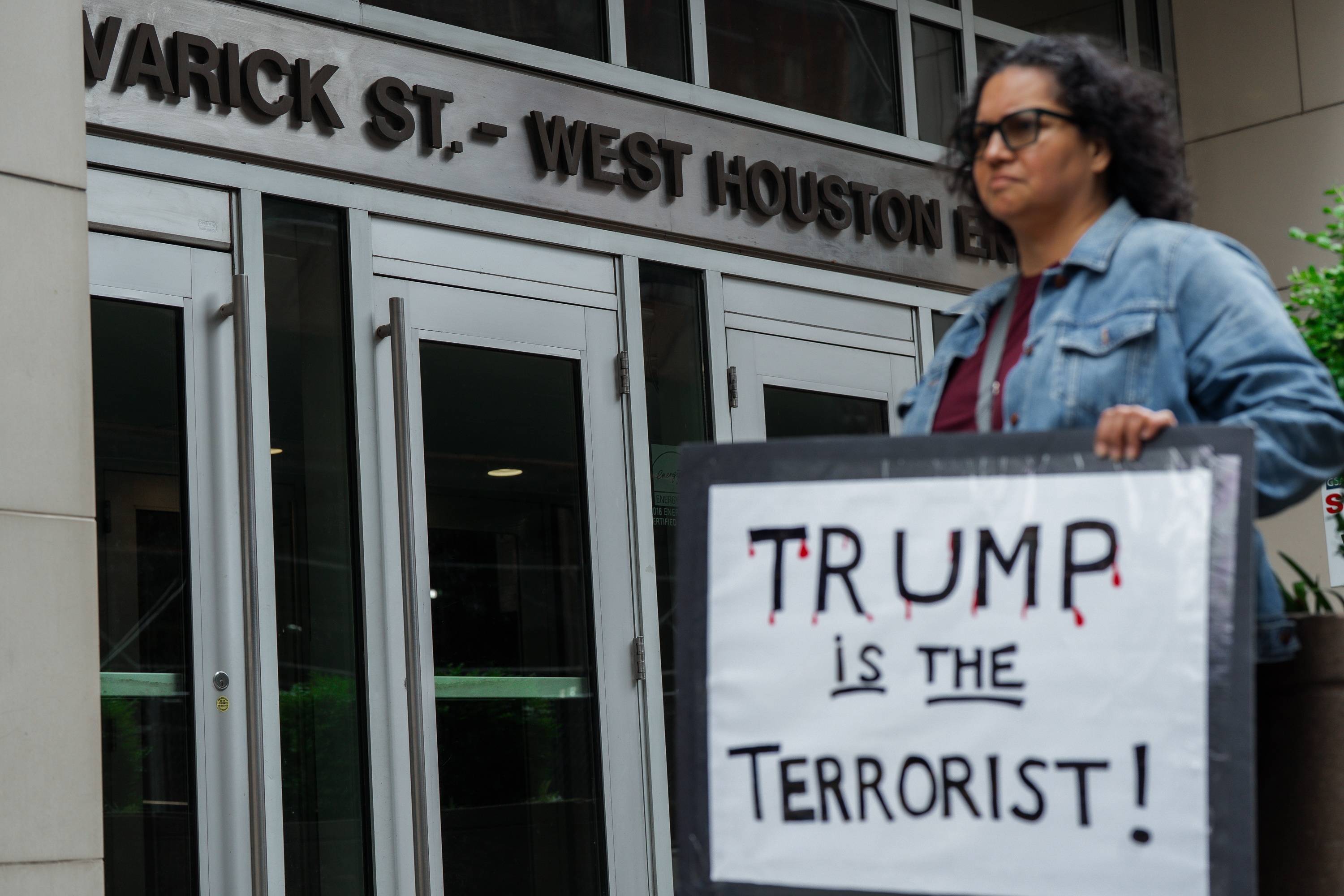 Manifestantes anti-ICE son detenidos y denuncian agresiones de la ...